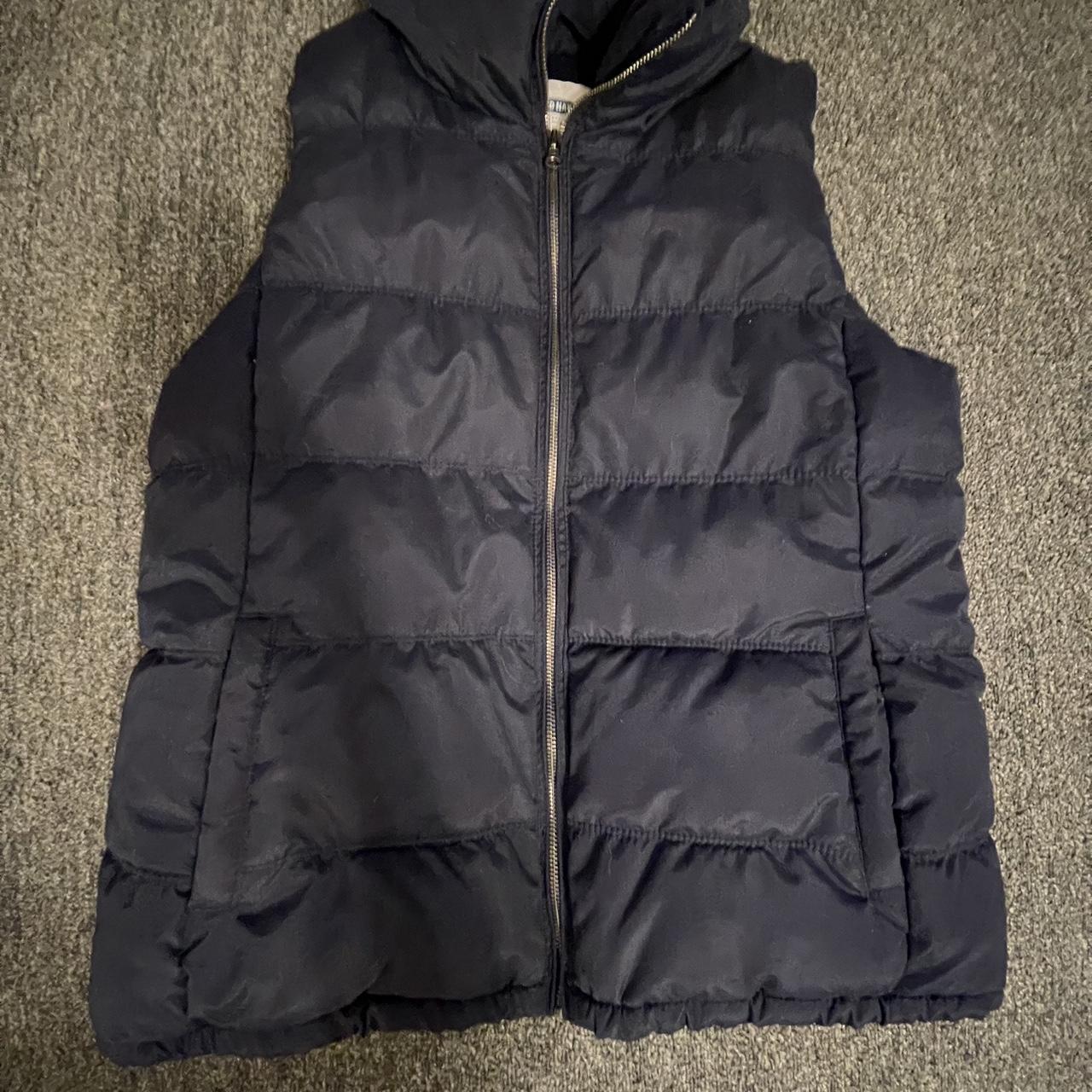 LG old navy puffer vest #puffer #vest #streetwear - Depop