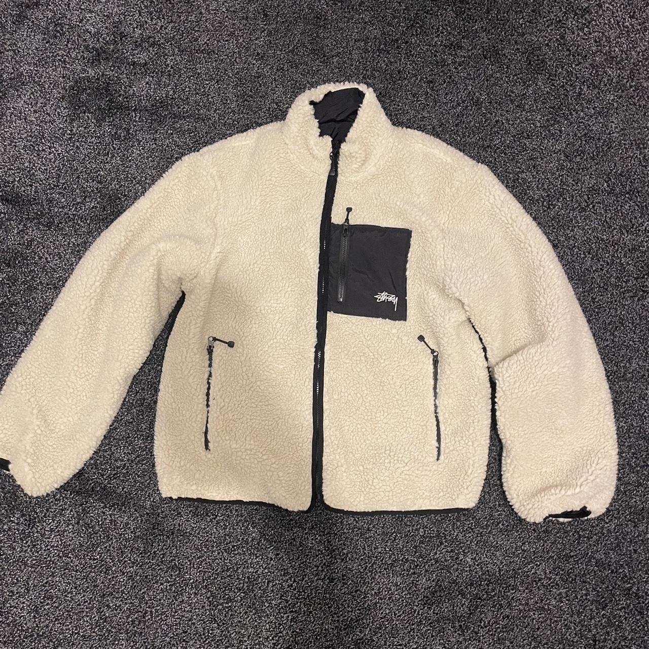 Stussy 8 ball reversible fleece, size L Very good... - Depop