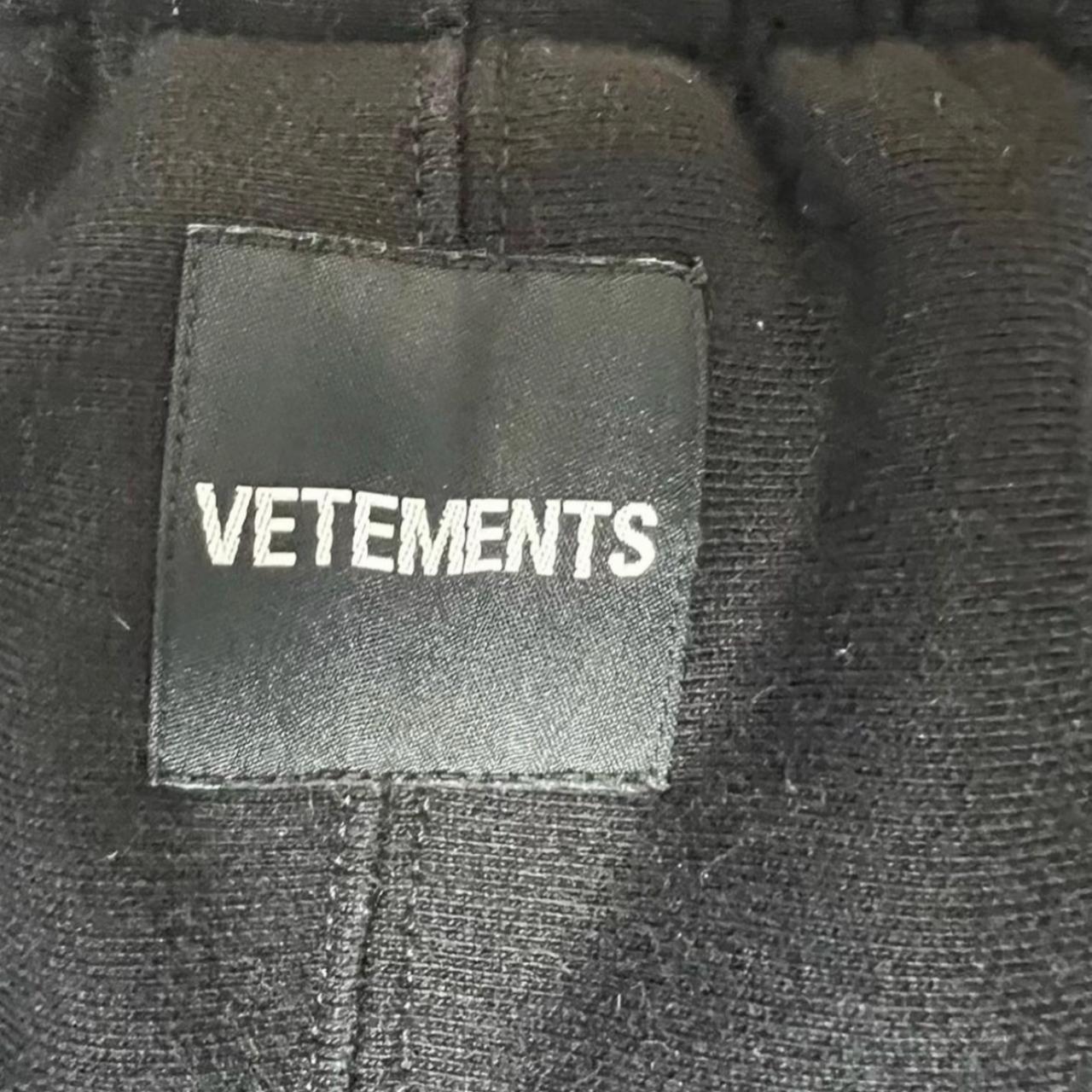 vetemnts logo sweatpants fits like small open to... - Depop