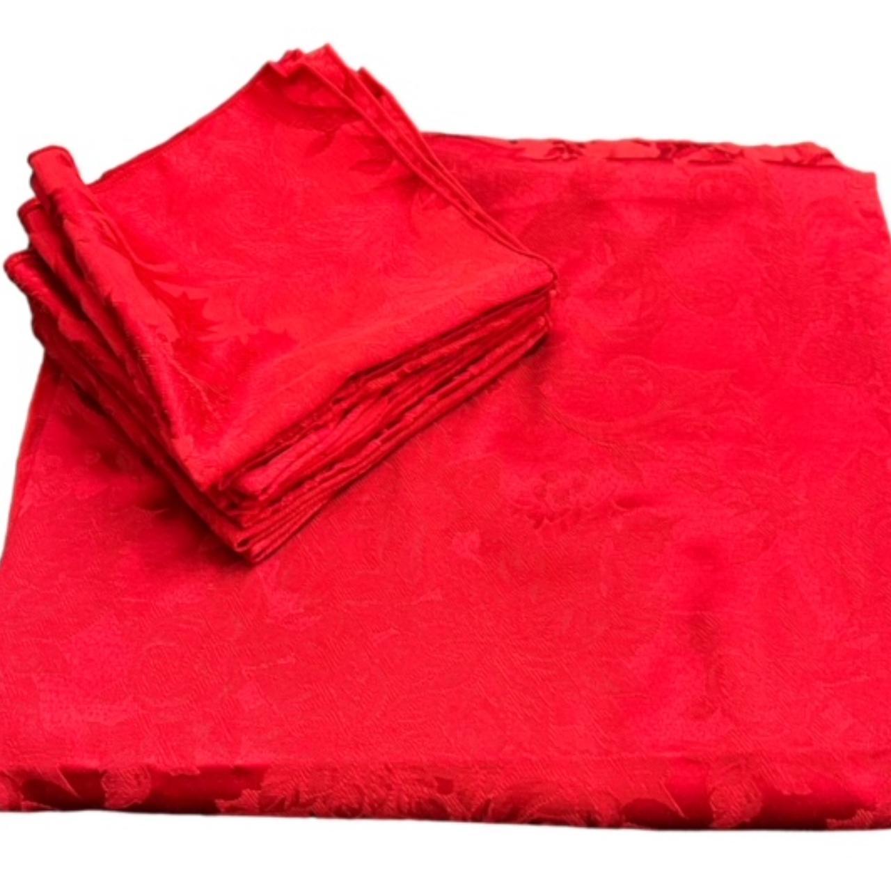 Better Homes and Gardens 116"x 68” Cloth Tablecloth... - Depop