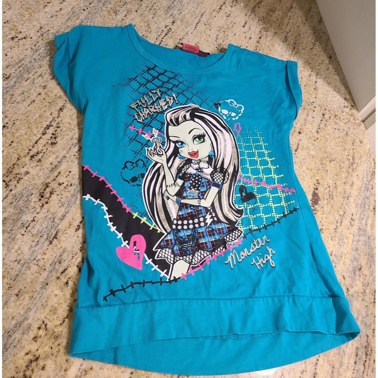 Monster High T-Shirt girls size M 7/8 Blue short... - Depop