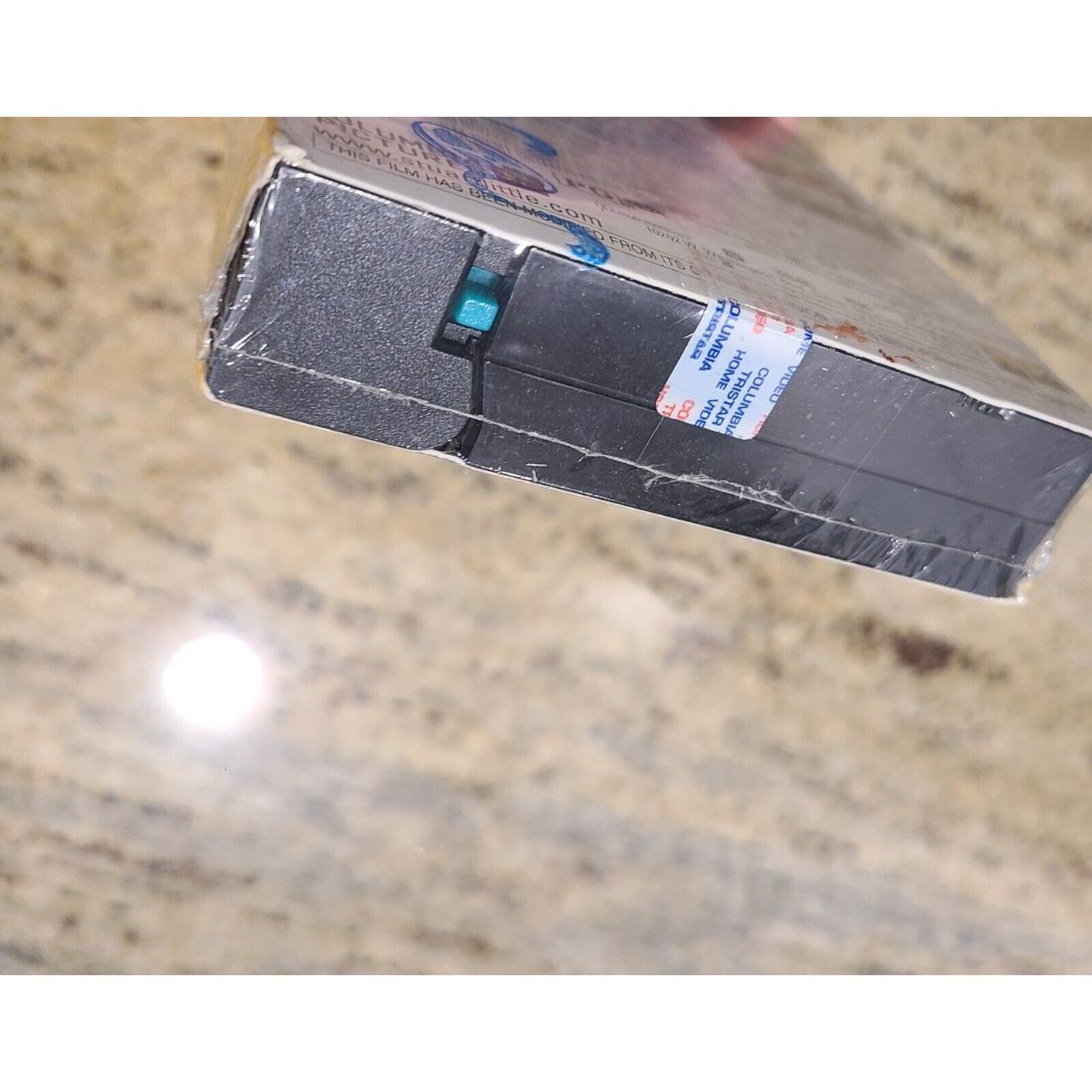 Stuart Little VHS 1999 NEW Sealed Hugh Laurie Geena... - Depop