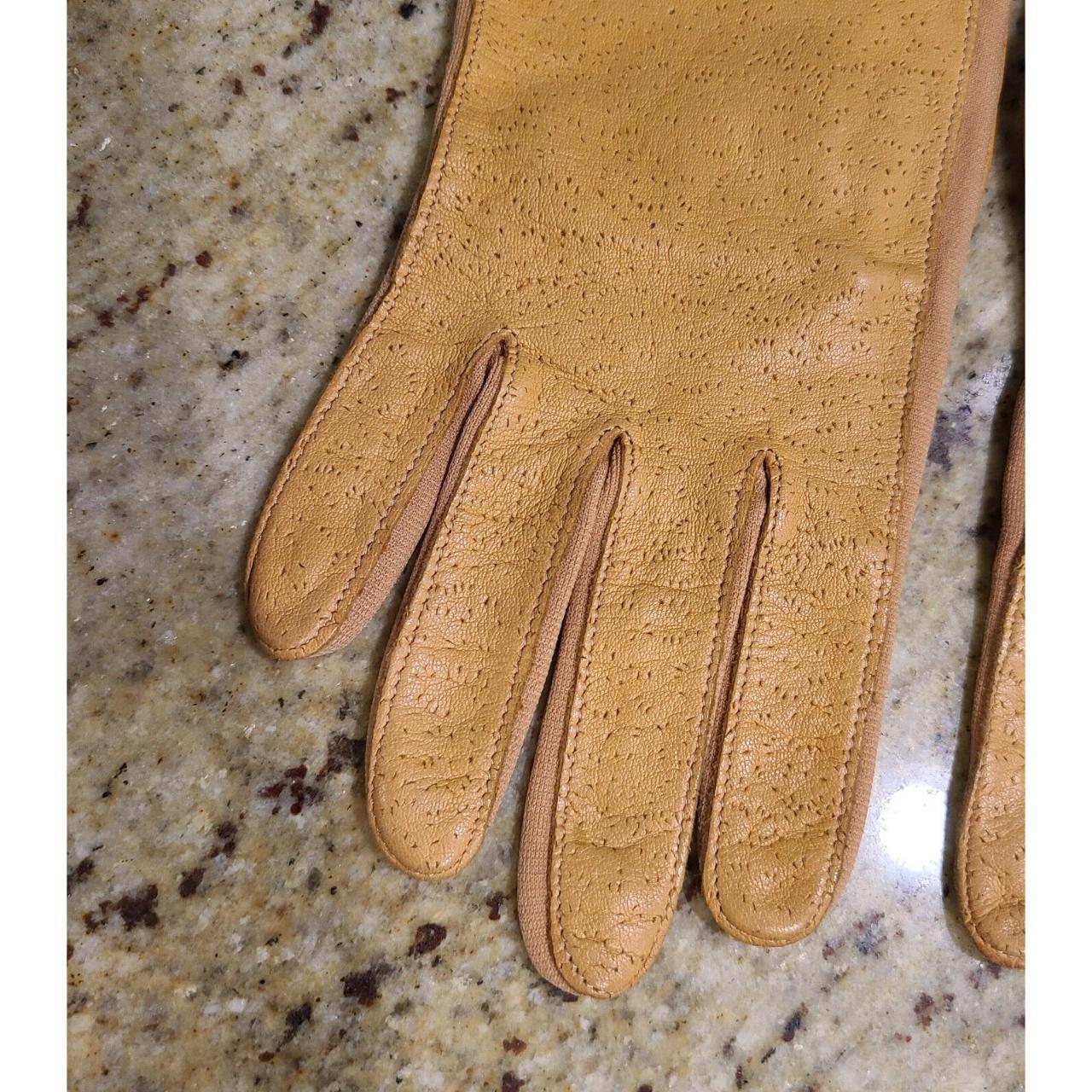 Vintage Size M/L Tan Stretch Leather Driving Gloves... - Depop