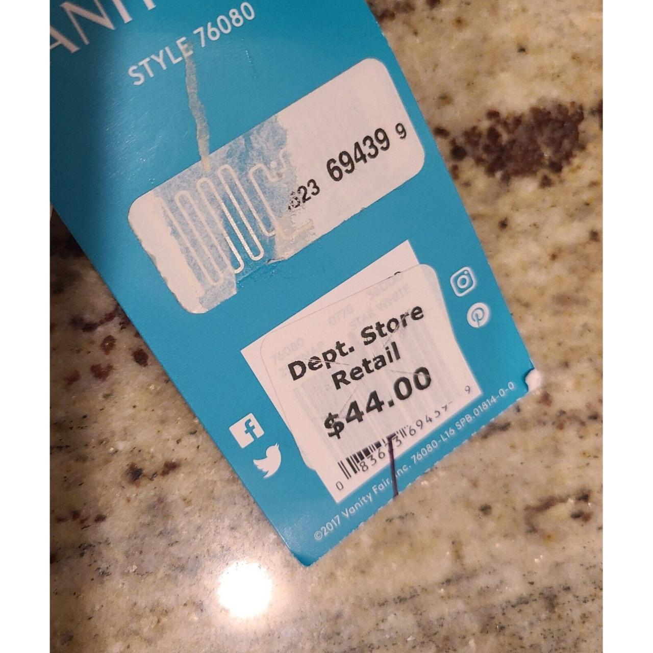 New! Vanity Fair 76080 Beauty Back Full Figure... - Depop