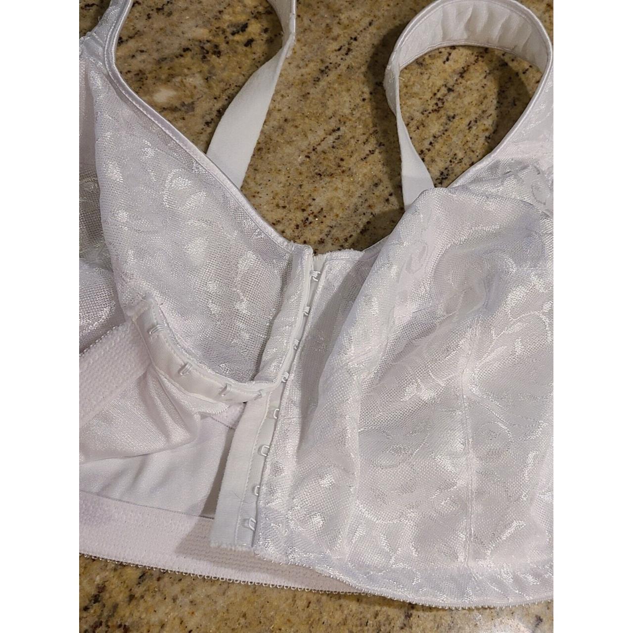 JUST MY SIZE BRA BY HANES Size 52D EASY ON WIREFREE... - Depop