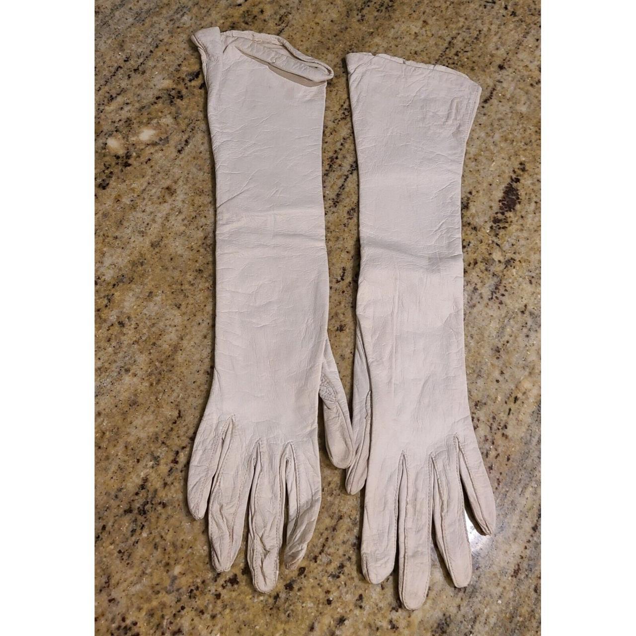 Vintage Size S 7 Silk Lined Off White Leather Formal... - Depop