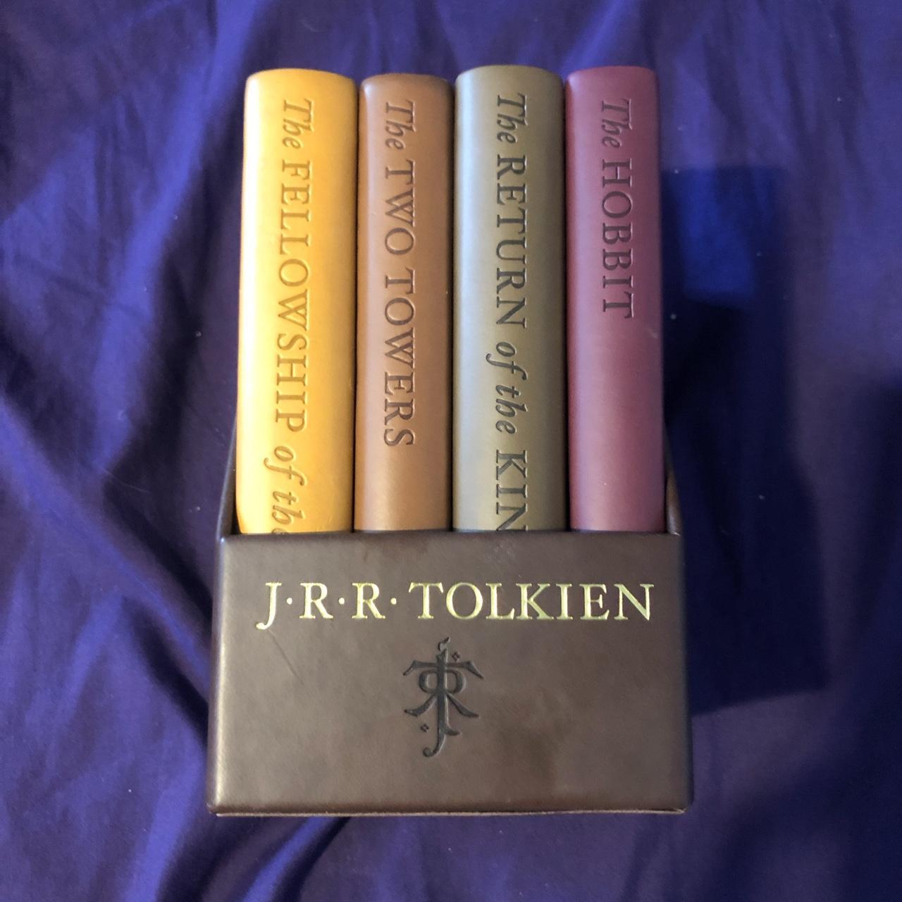 Lord of the rings book set limited - Depop