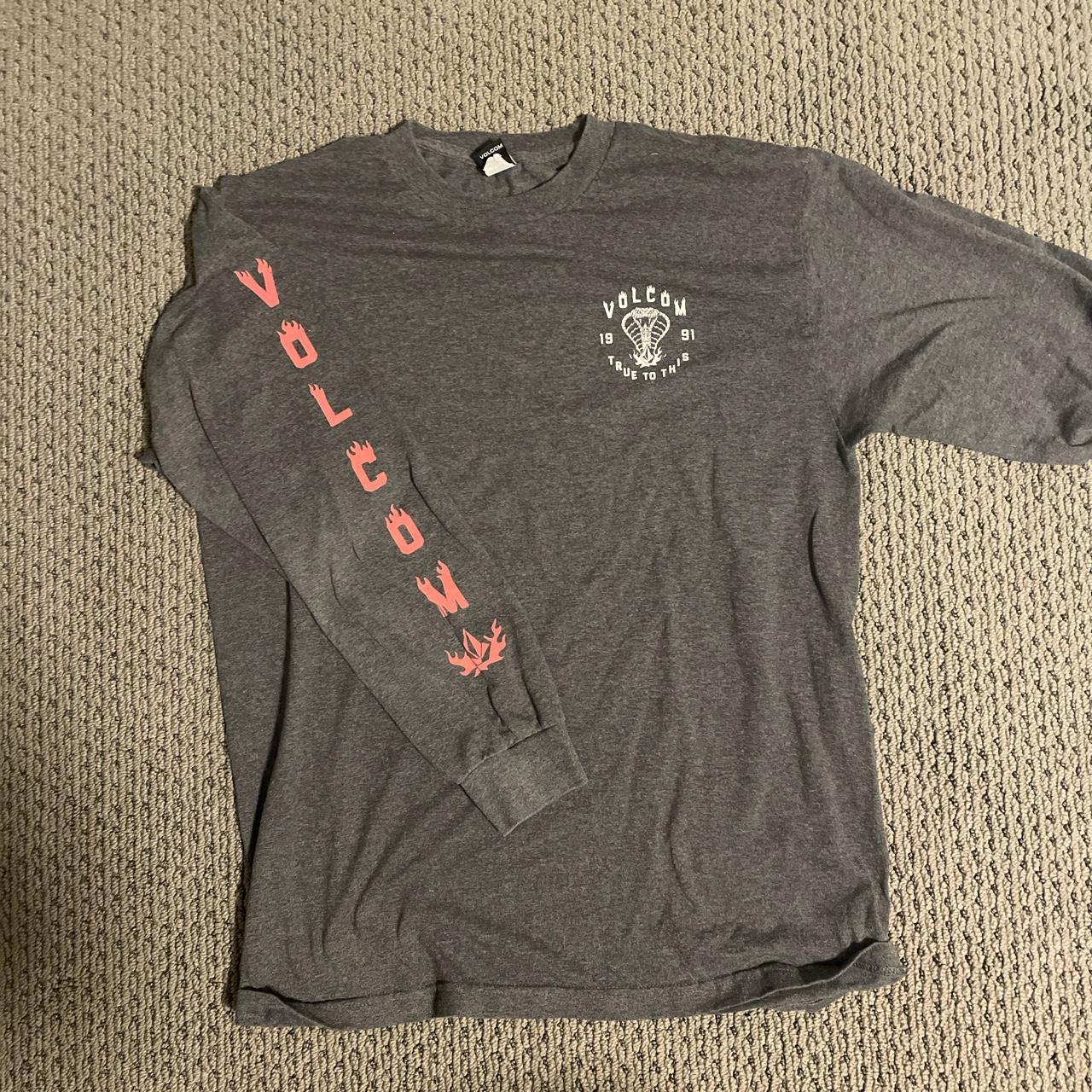 Volcom long sleeve. Dope vintage piece and fits boxy... - Depop