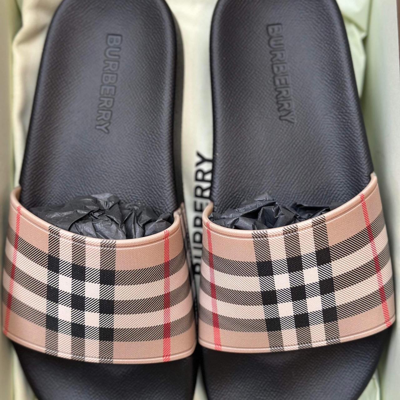 Burberry slides Original Receipt In box - Depop