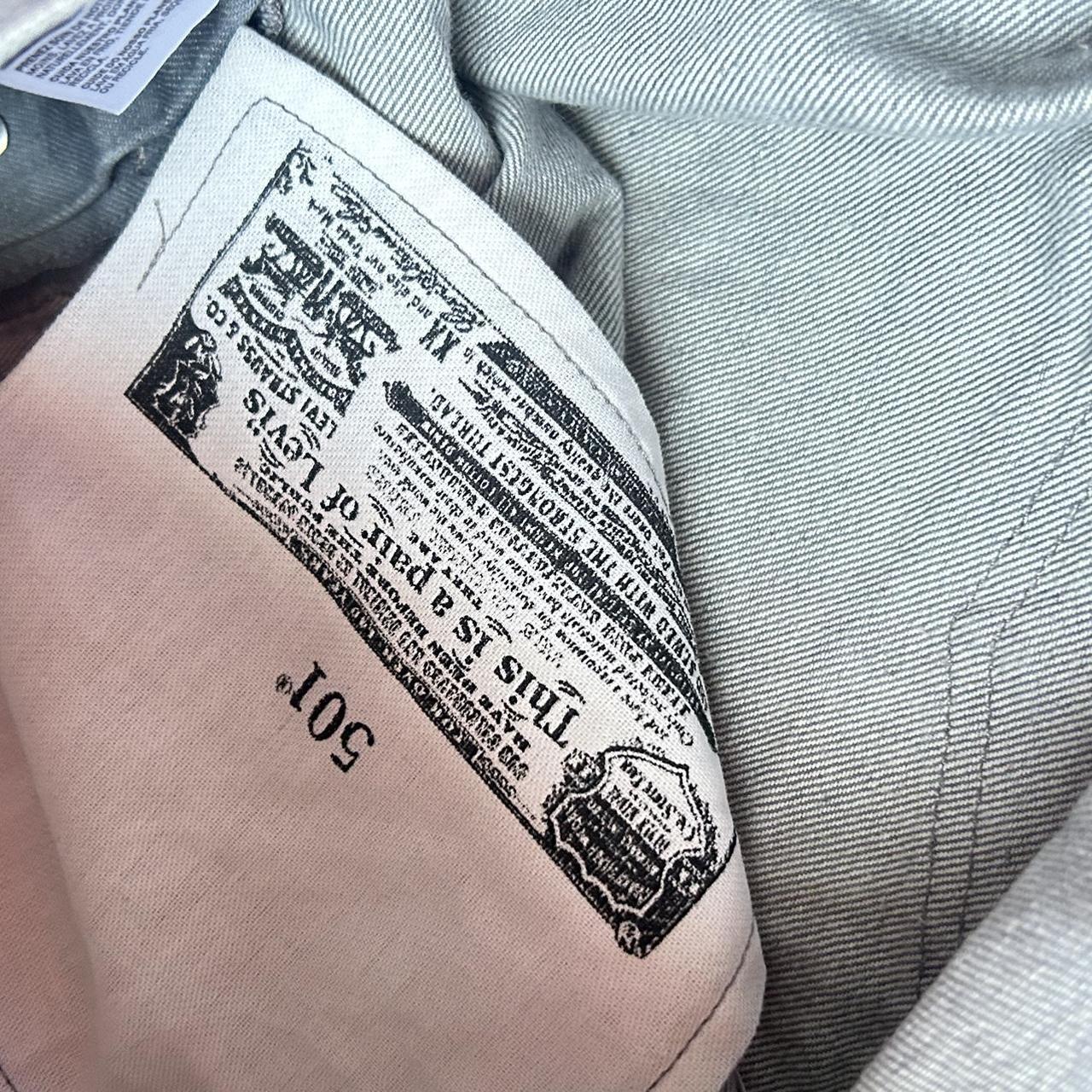 Levi gray 501’s straight jeans W42 L30 - Depop