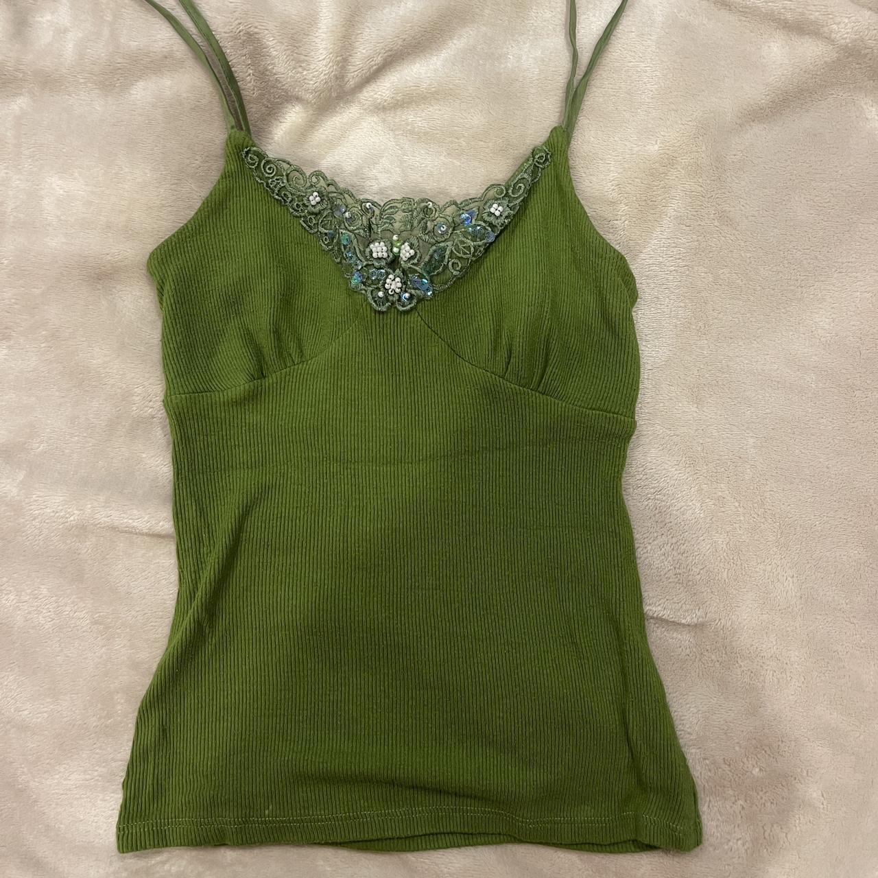 Bebe green xs top can fit a small - Depop