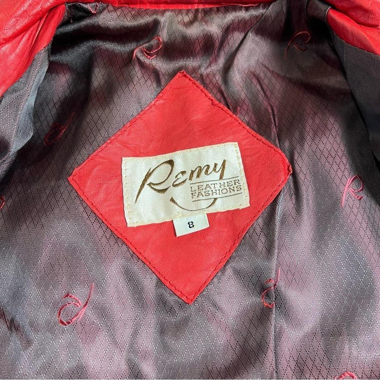 Picturing the perfect vintage style Remy Women's... - Depop