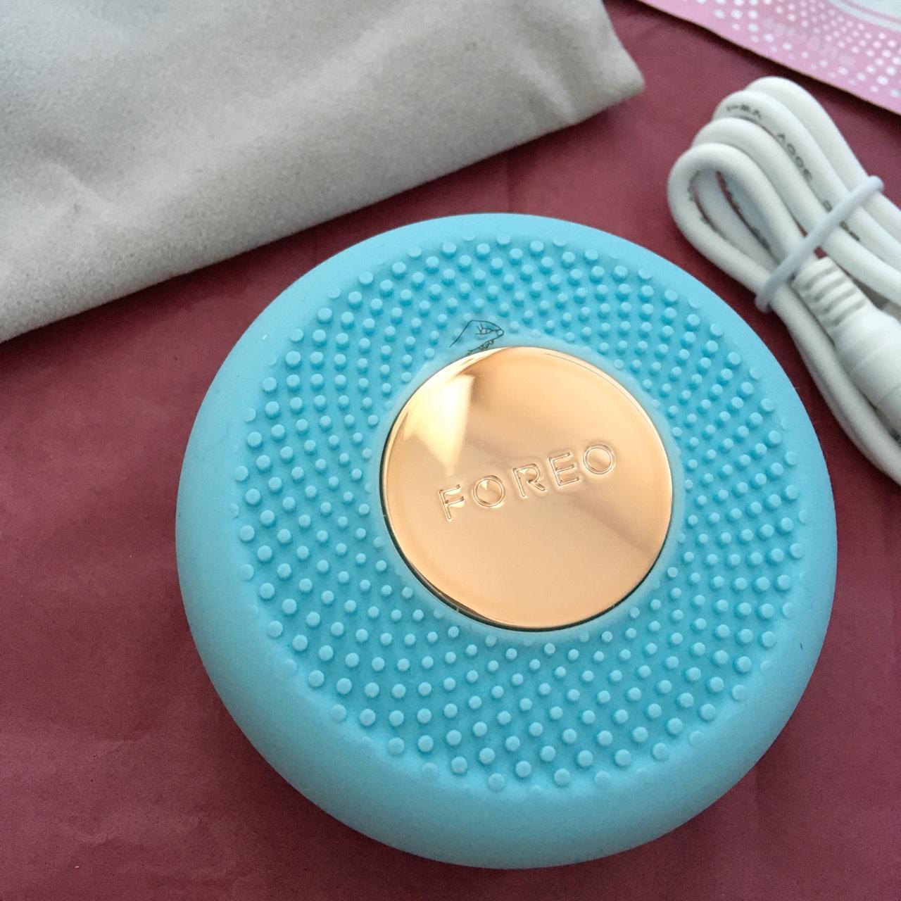 Brand new Foreo Mini with masque. Anti ageing... - Depop