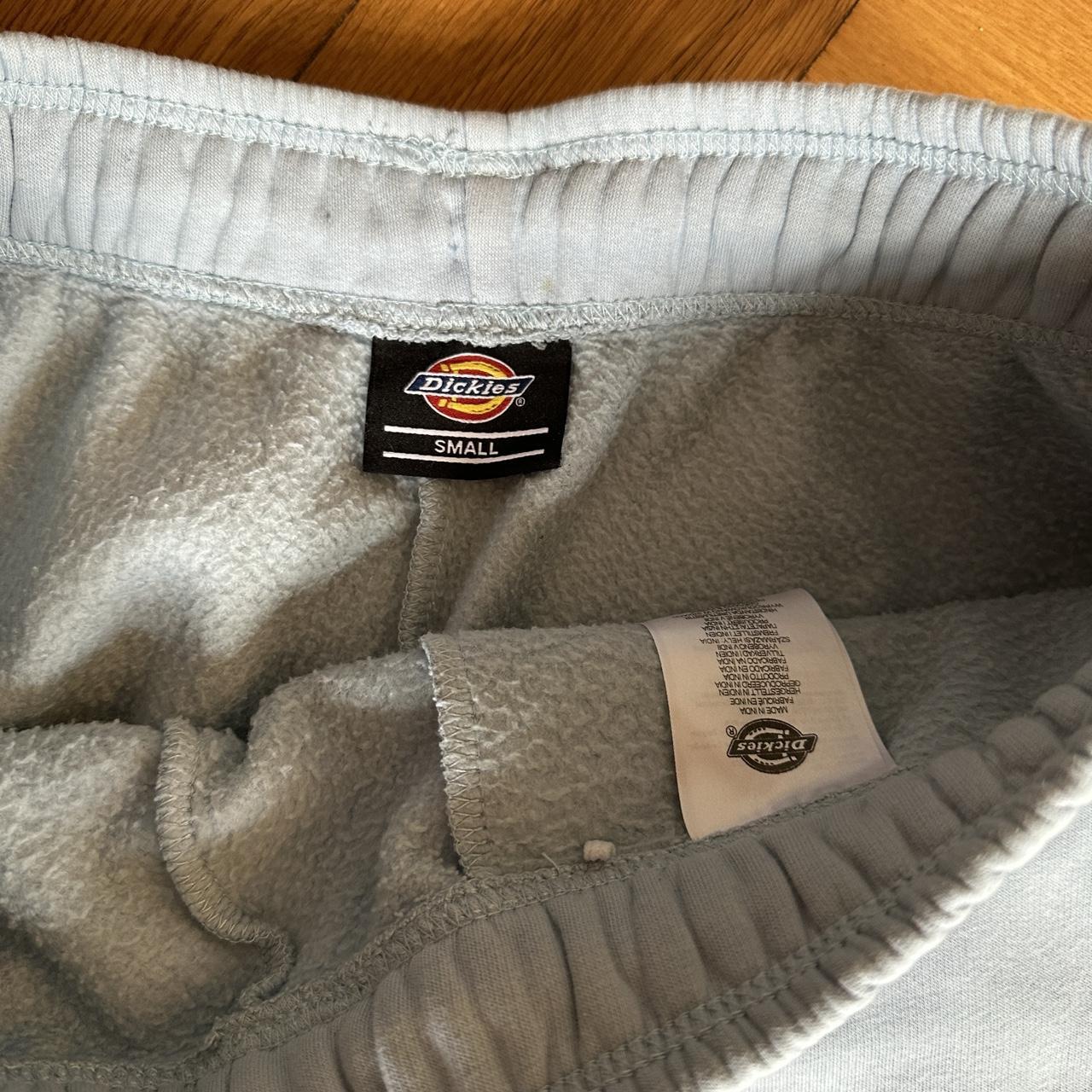 Dickies Jogginghose babyblau Größe S entspricht... - Depop