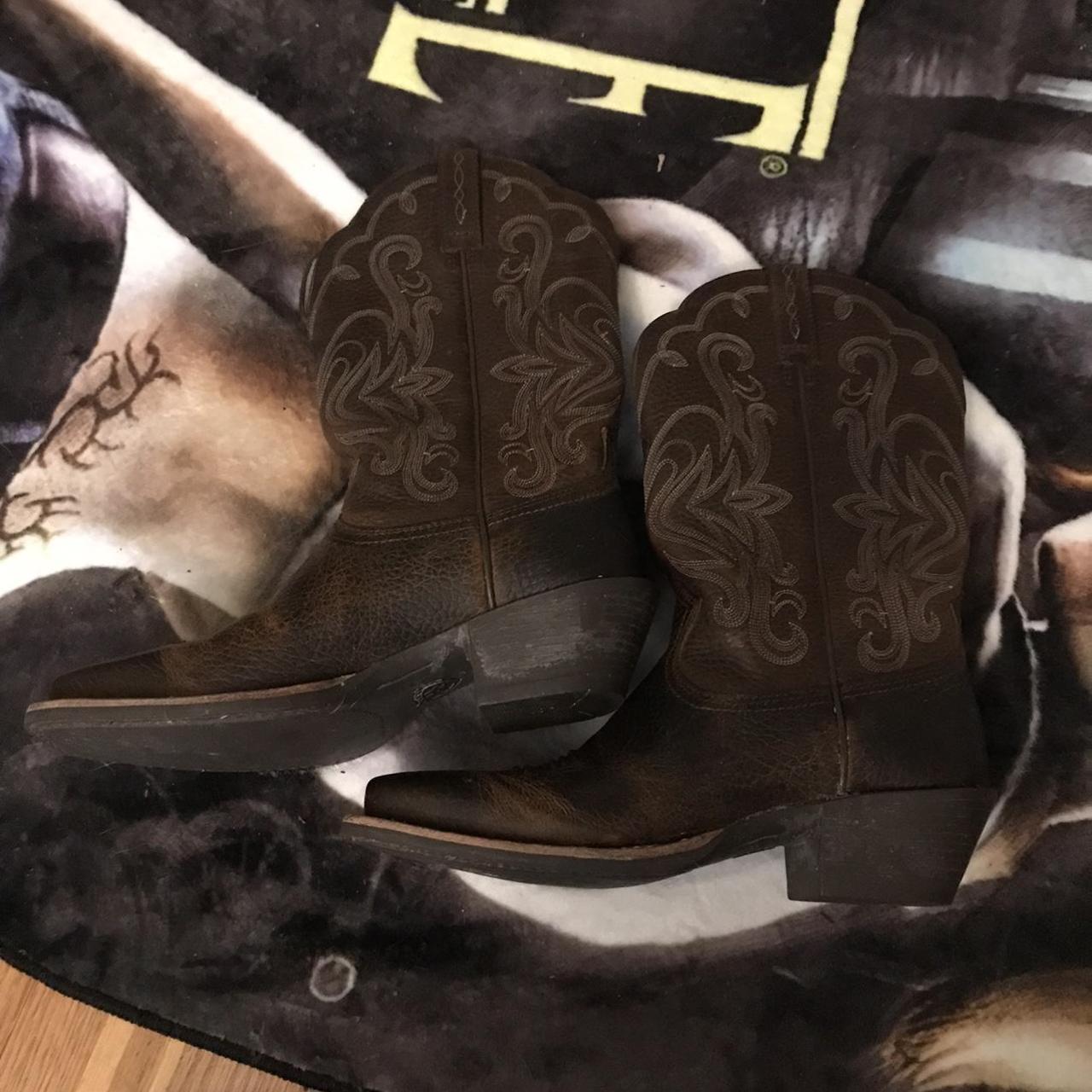 Brown Ariat cowboy boot size 6B in womens Toes of... - Depop