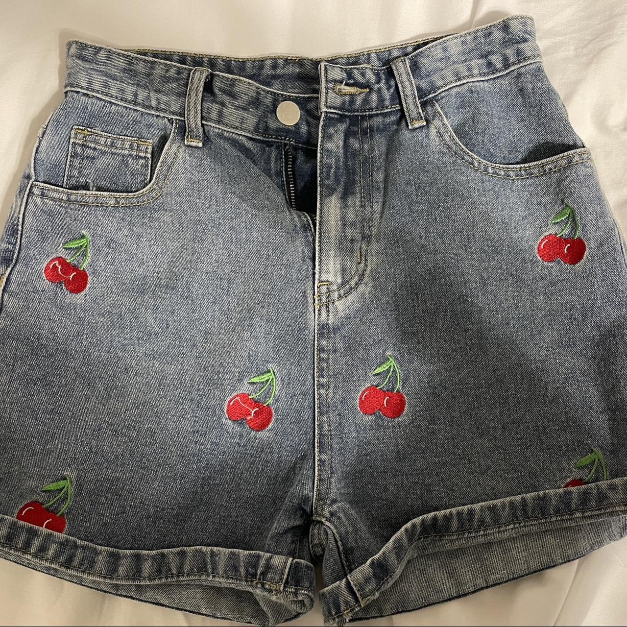 cute vintage cherry shorts || worn only once - Depop