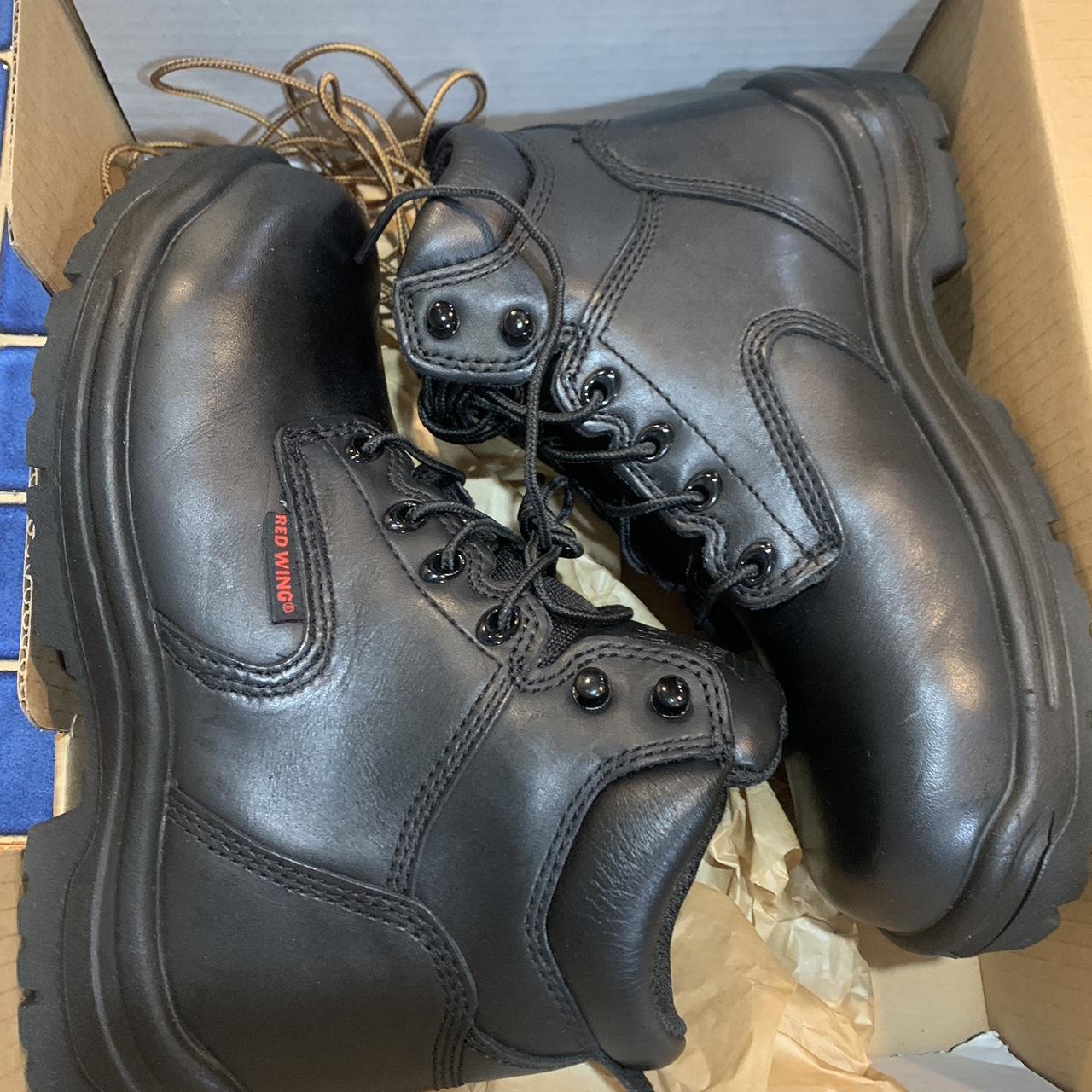 223 Red Wind Men’s King Toe black - Depop