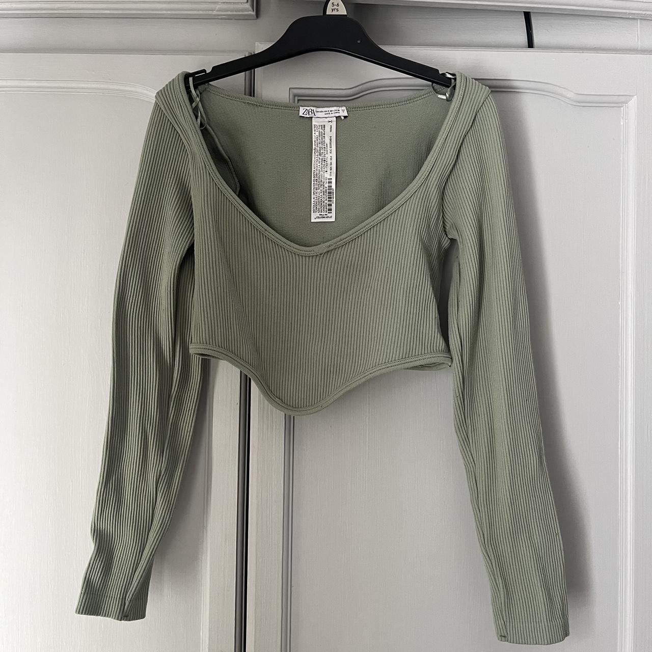 Long sleeve top Worn once True to size Great condition - Depop