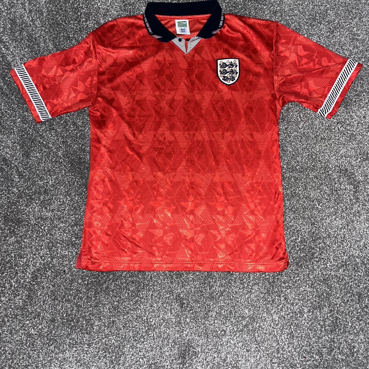 1990-1992 England Football Shirt Size: L - Depop
