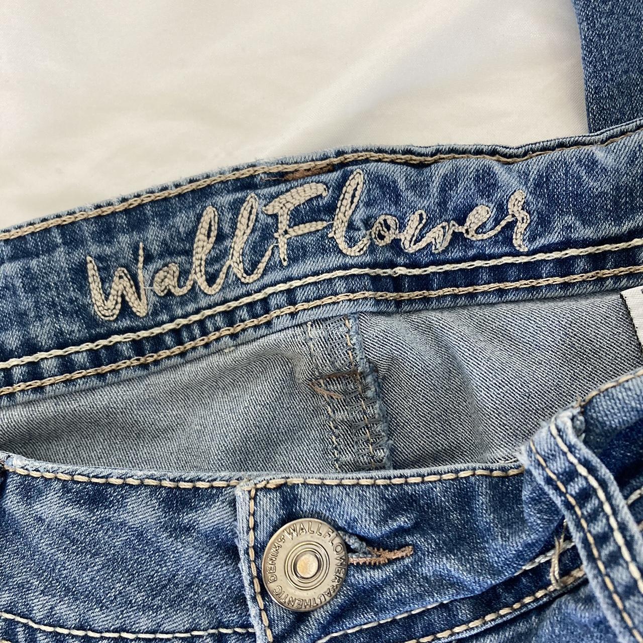 Low rise Wallflower jeans Size 11 has some... - Depop