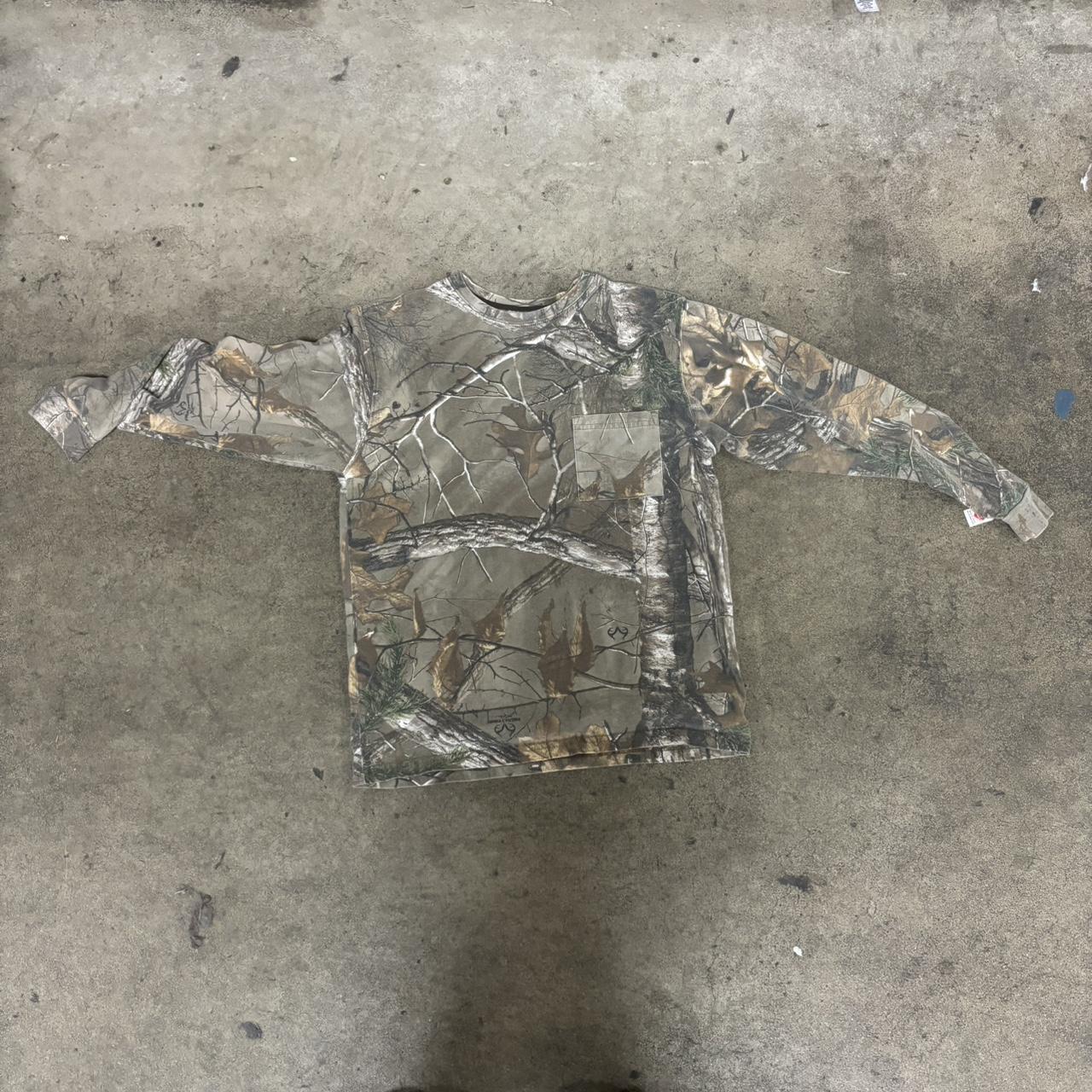 Vintage Realtree Camo Longsleeve Tag says kids-XL... - Depop