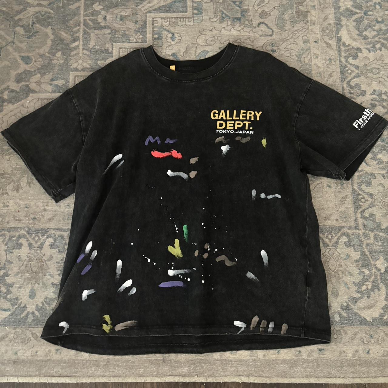 Gallery dept shirt size large - Depop