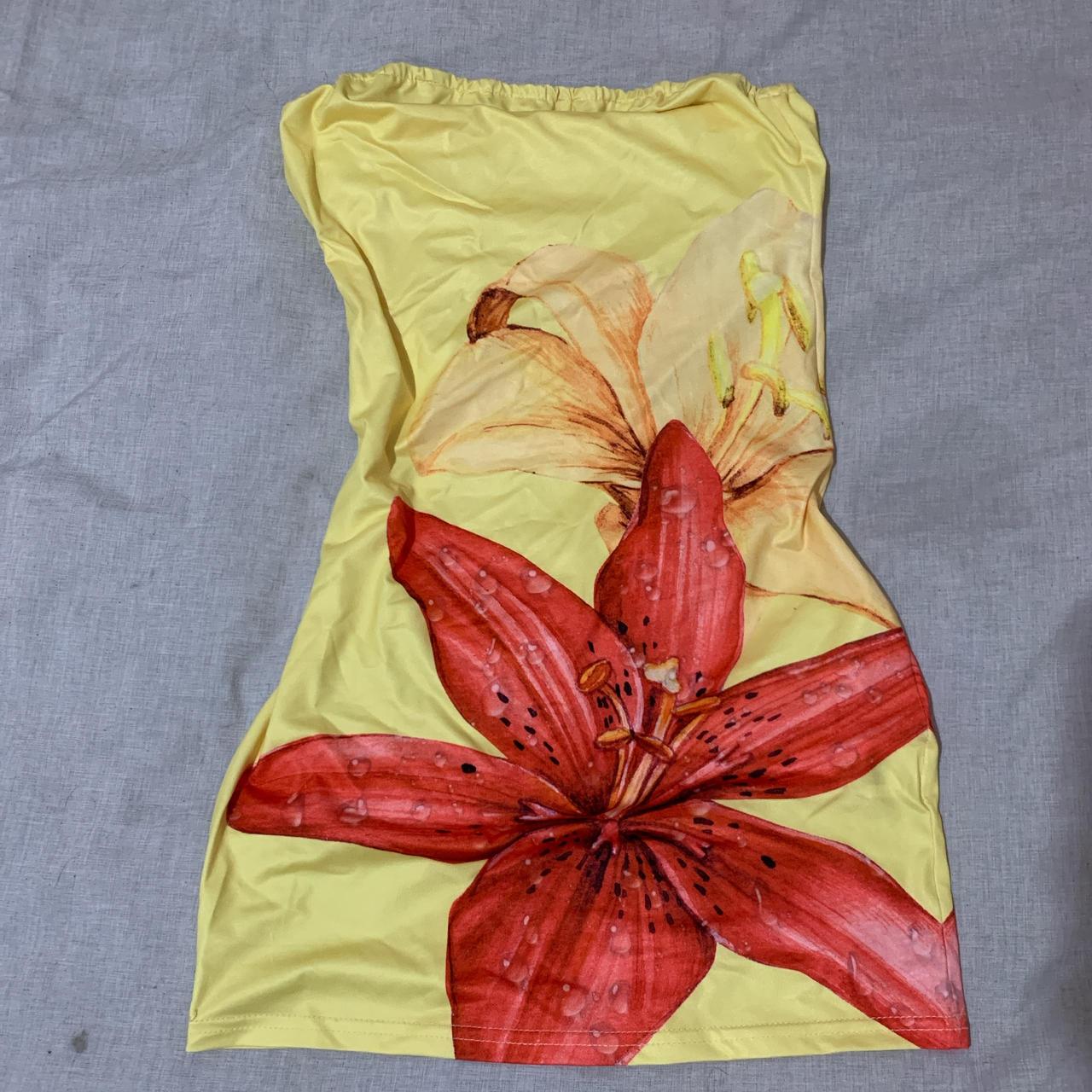 Floral Tube Dress Summer Glassons tube dress... | Depop