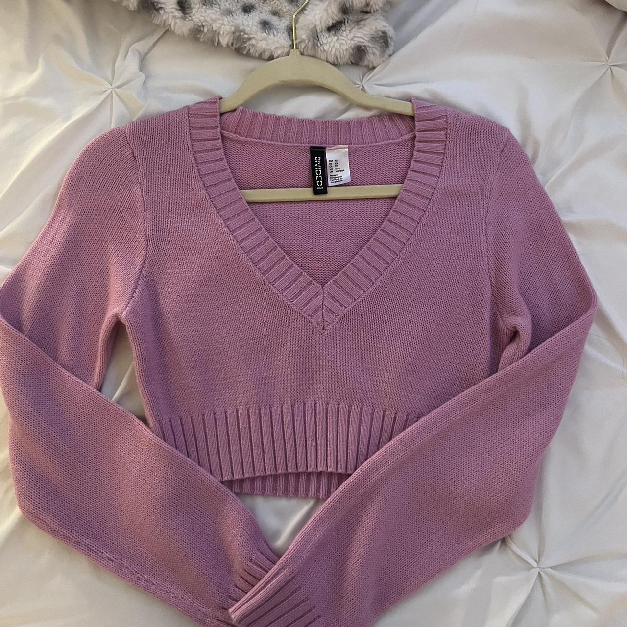 h&m pink cropped sweater size: xs bought:... - Depop