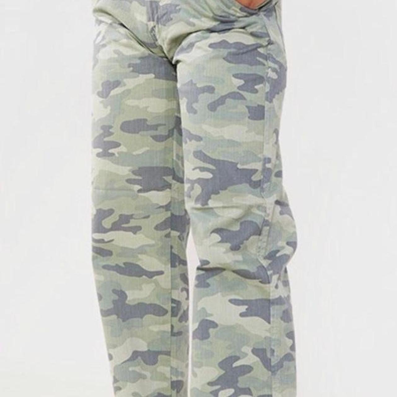 Pretty Little Thing Low rise camo pants Love these,... - Depop