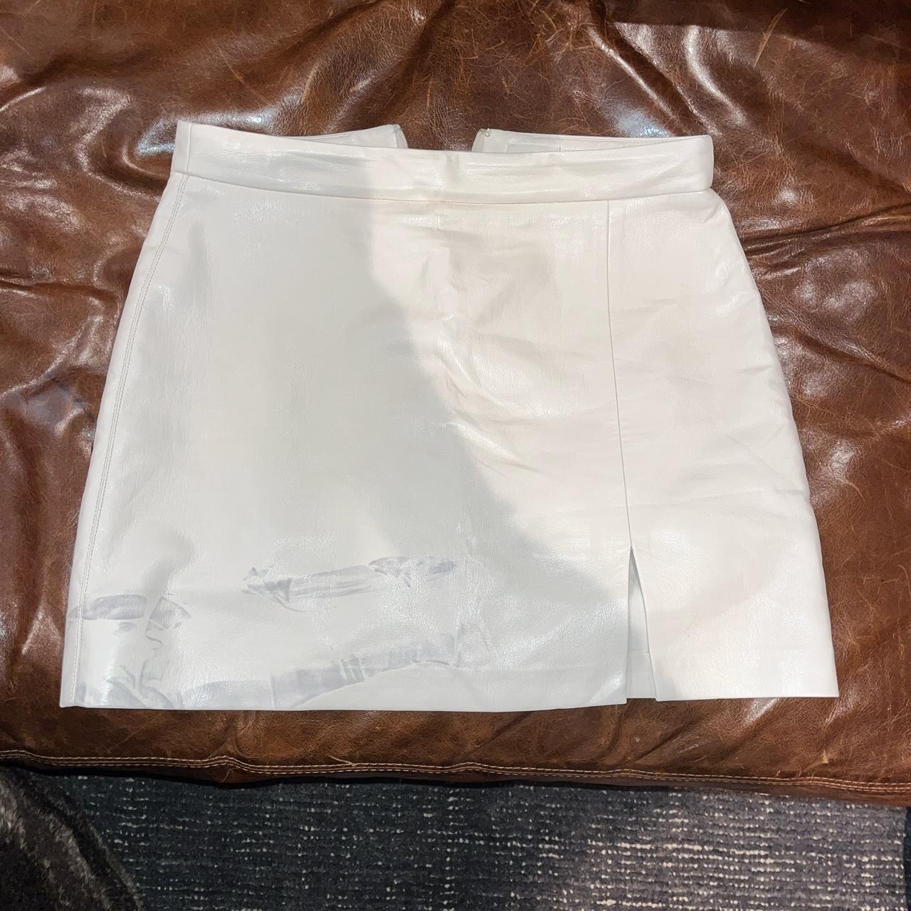 damaged Wilfred skirt, super fixable but I don’t... - Depop