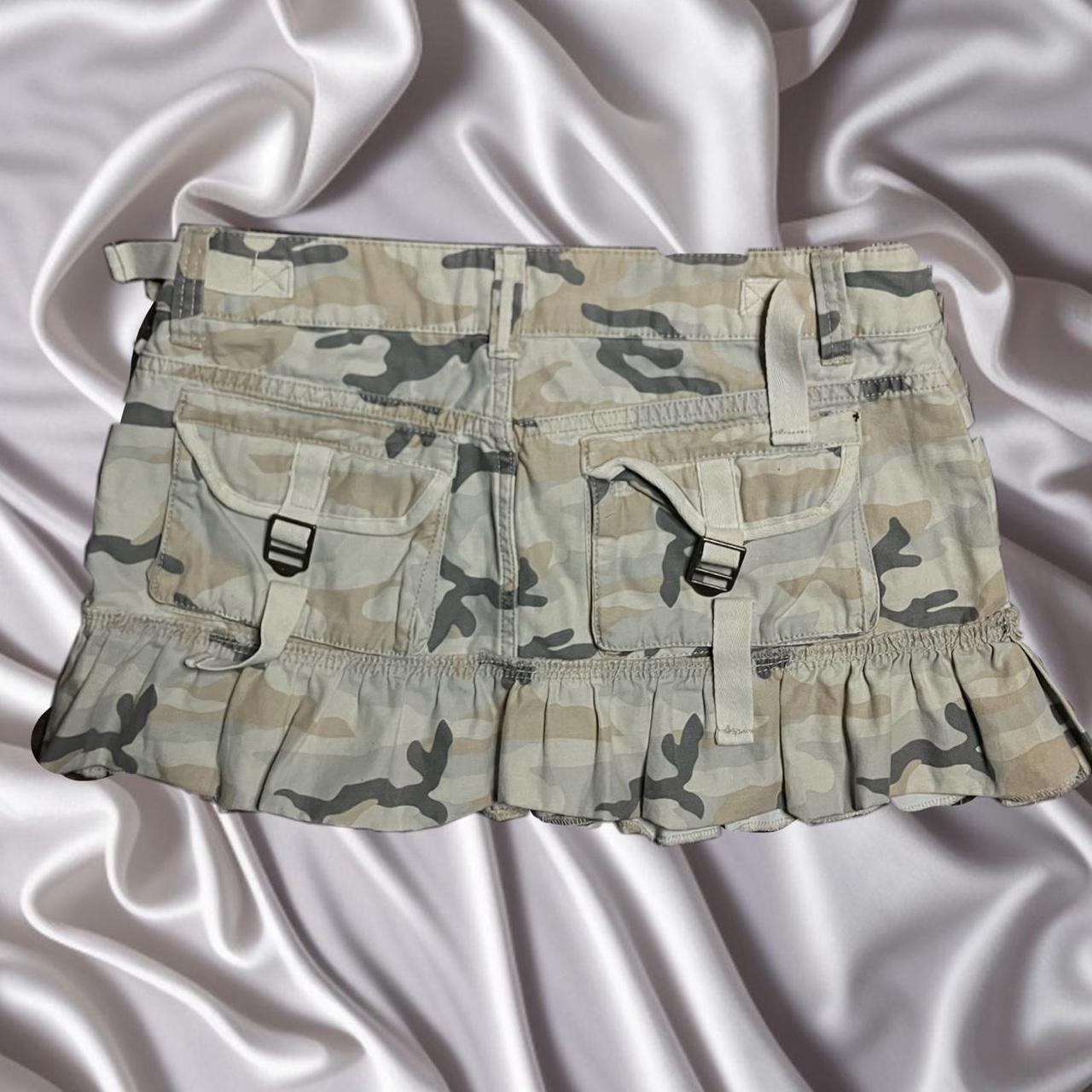 Grunge 2000s Camo Mini Skirt With Strappy Pockets 💚 Depop