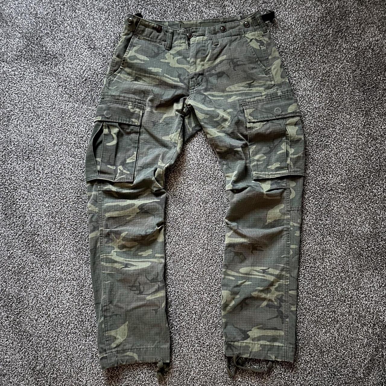 Mnml camo cargos -29x30 -fits more like a 28 waist... - Depop