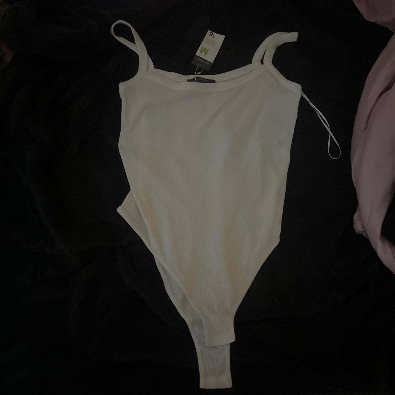 Medium white body suit - Depop