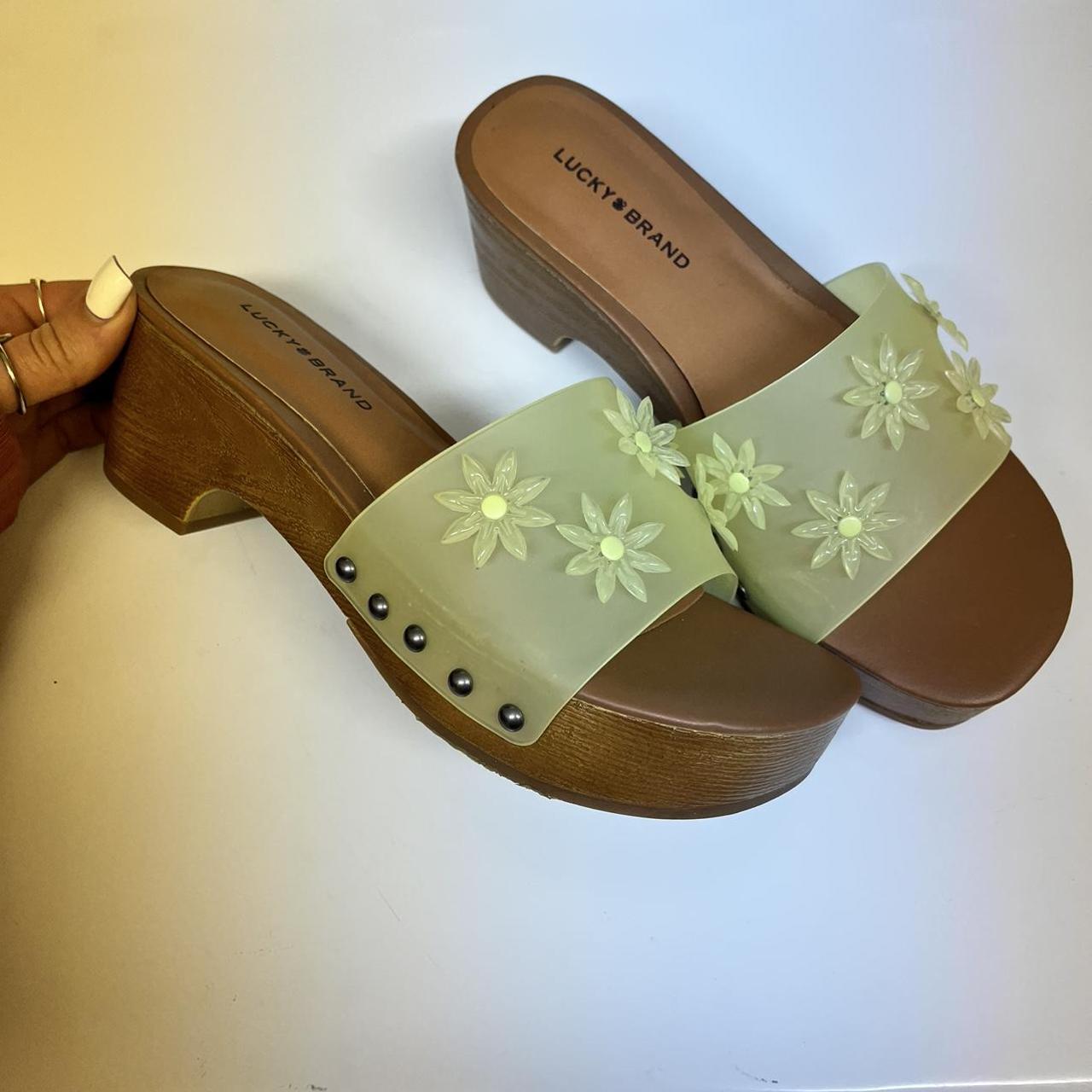 Lucky Brand Fallyn Jelly Flow Clogs Gently... | Depop