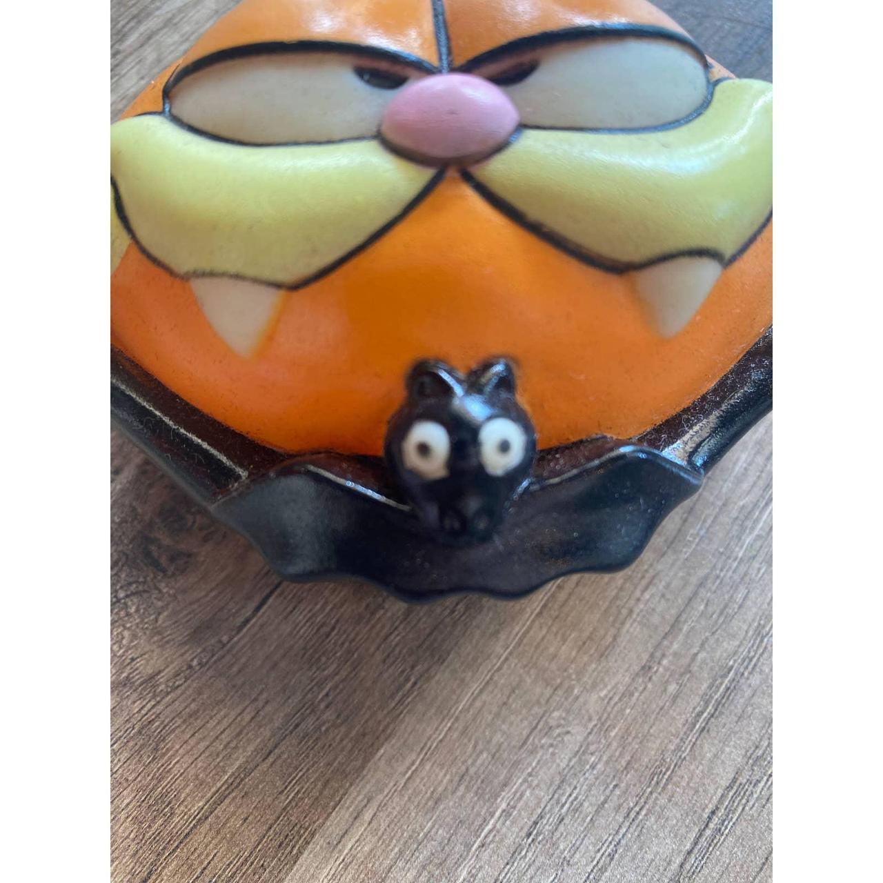 This is the cutest vintage Halloween decor for... - Depop