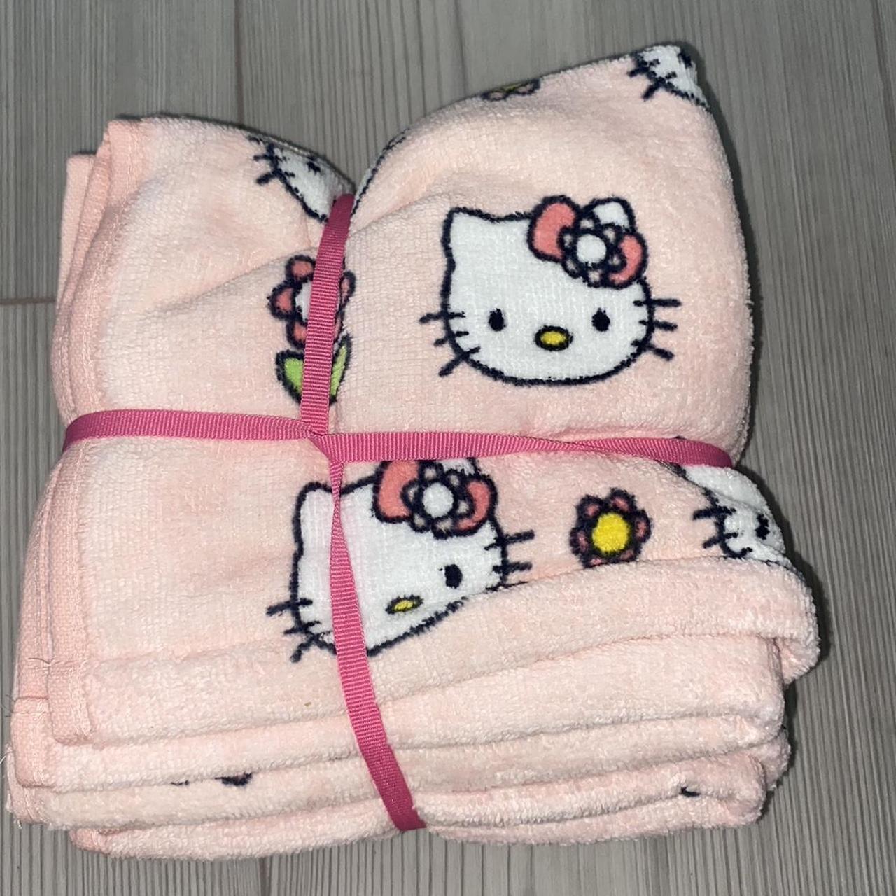 Hello kitty flower wash cloths - Depop