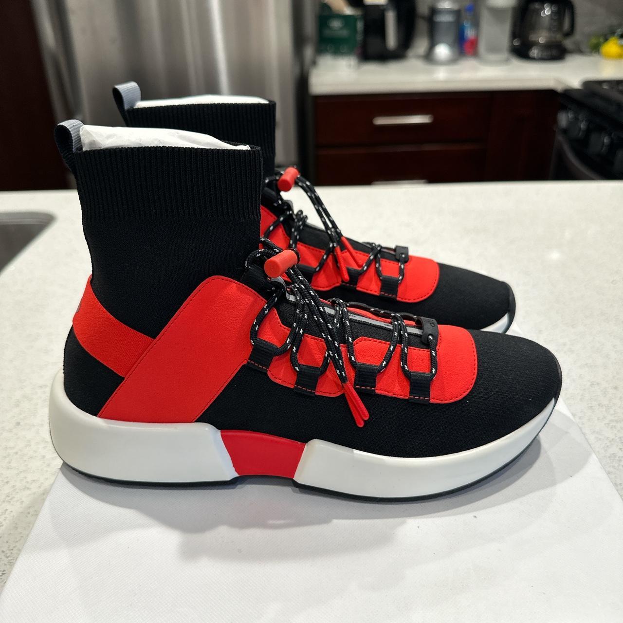 Alo Wanderer Sneaker - Depop