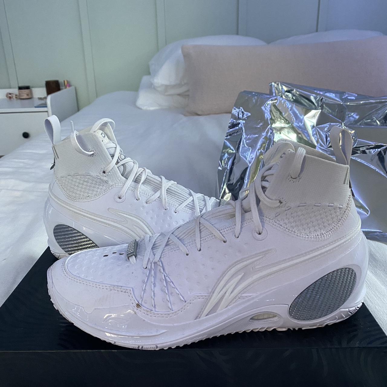 li-ning way of wades worn once indoors mens 7.5... - Depop