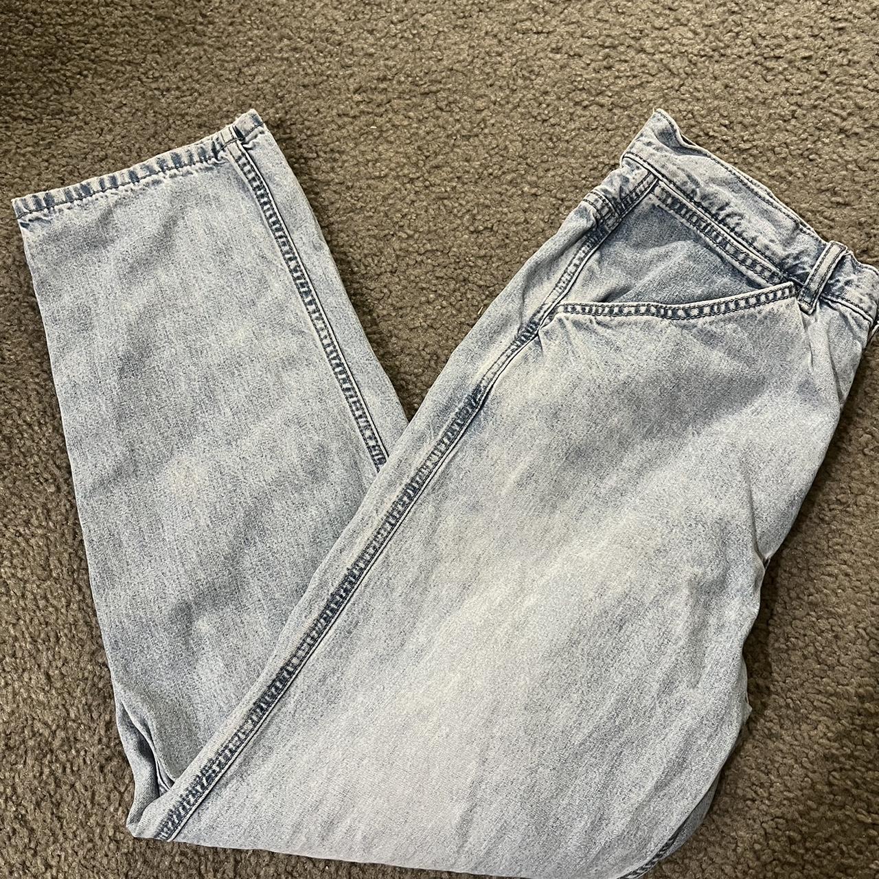 uniqlo denim straight fit size: 30x32 Feel free to... - Depop