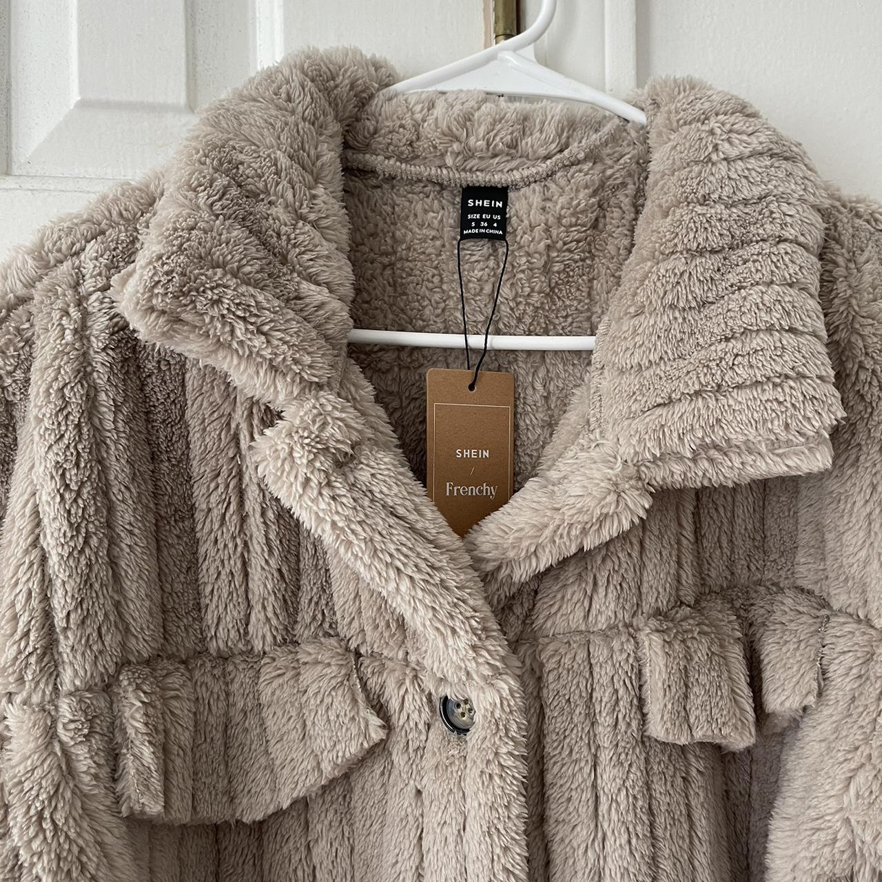 Tan/Khakhi/Beige fleece jacket with buttons. - Depop