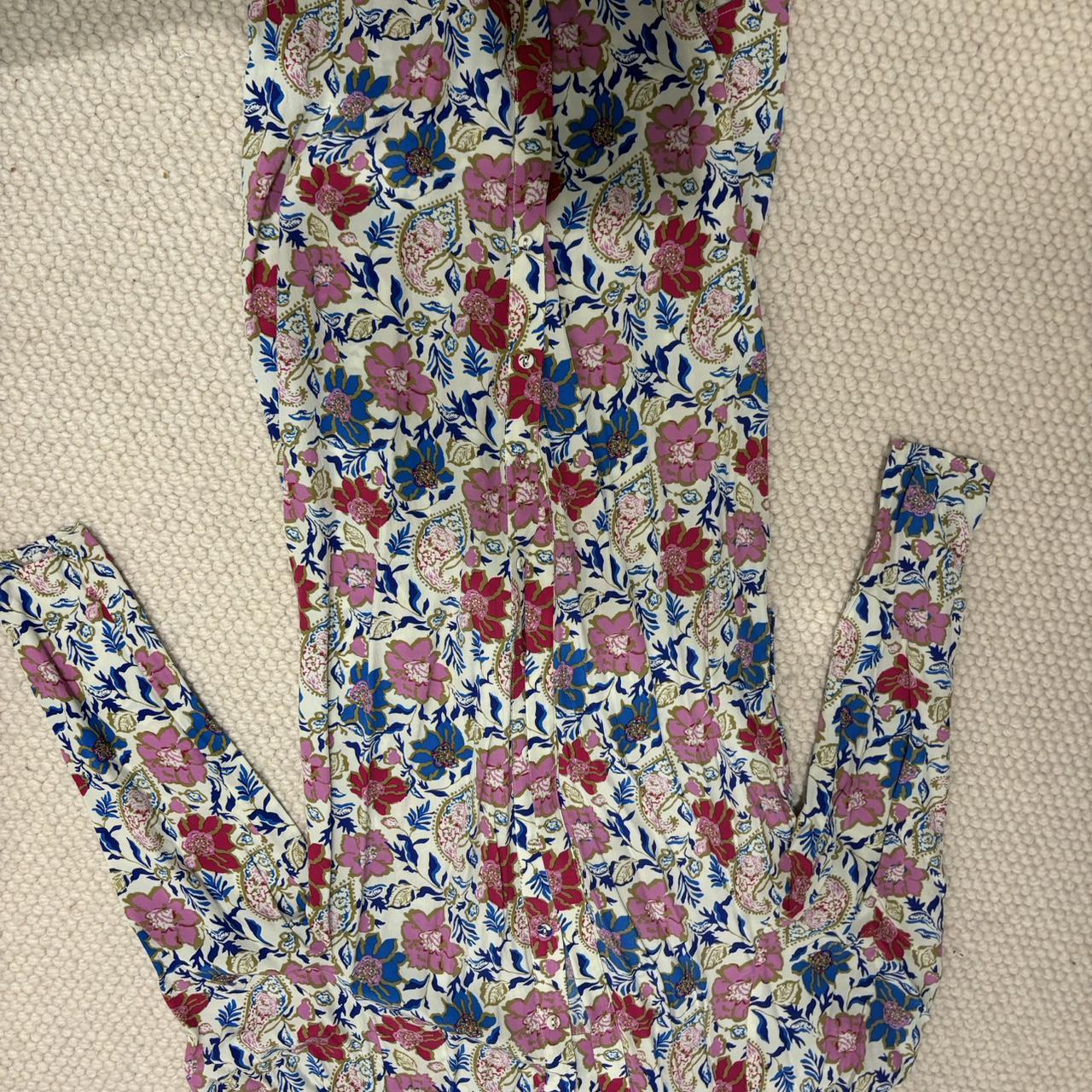 Floral witchery shirt dress with waist tie . Size 4... - Depop