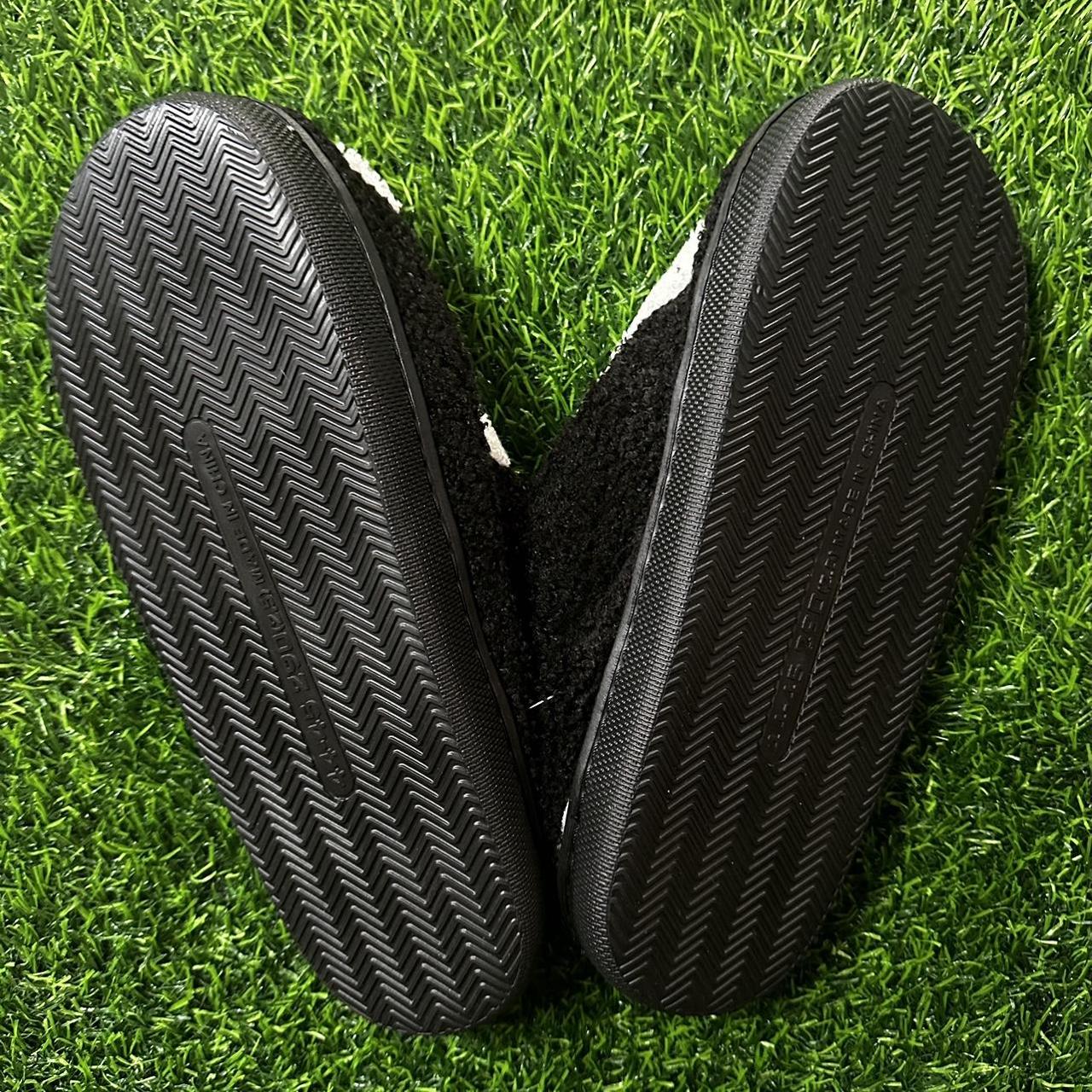 Skeleton slippers Super comfy Size: 9 men’s New - Depop