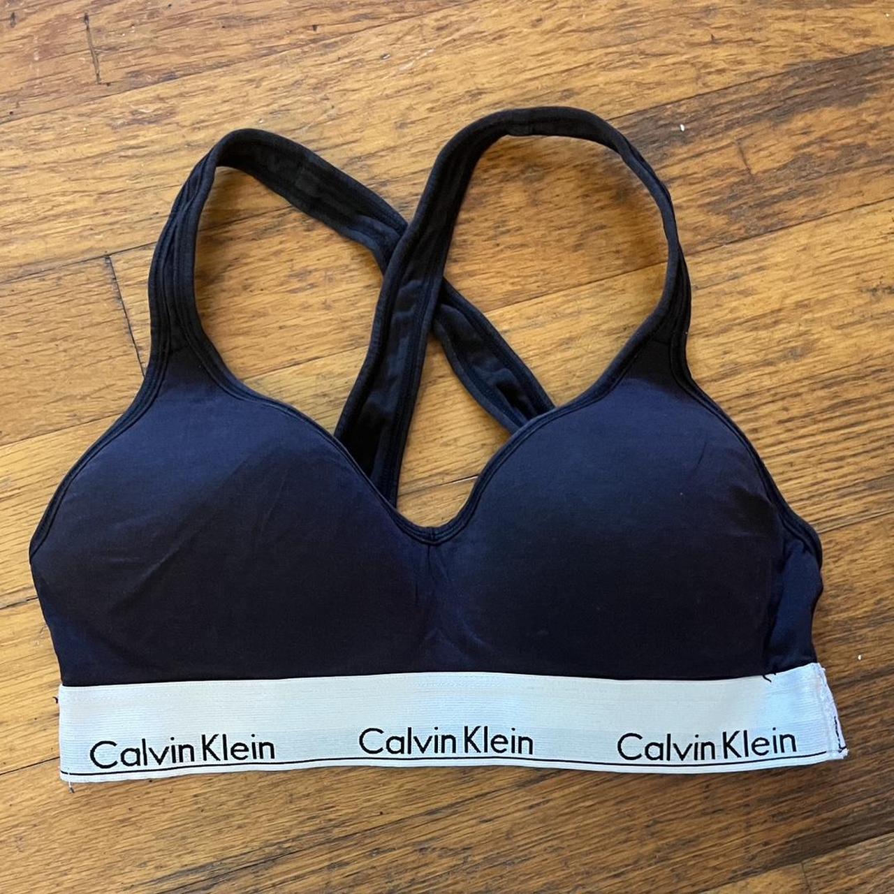Calvin Klein padded sports bra women's medium - Depop