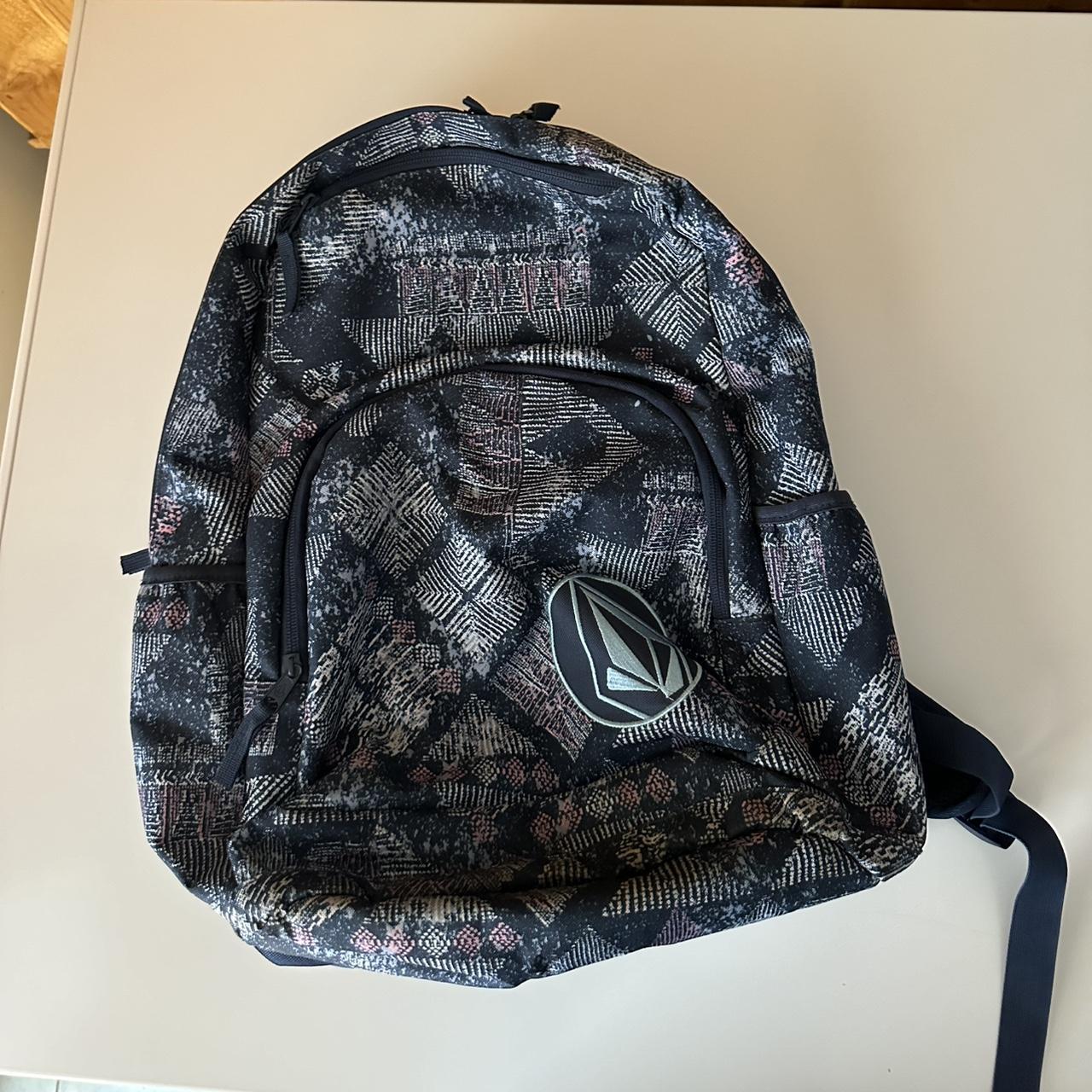 Volcom backpack | Depop