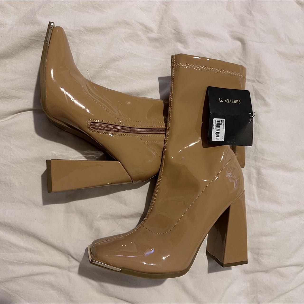 Forever 21 Boots - Size 8 - Depop