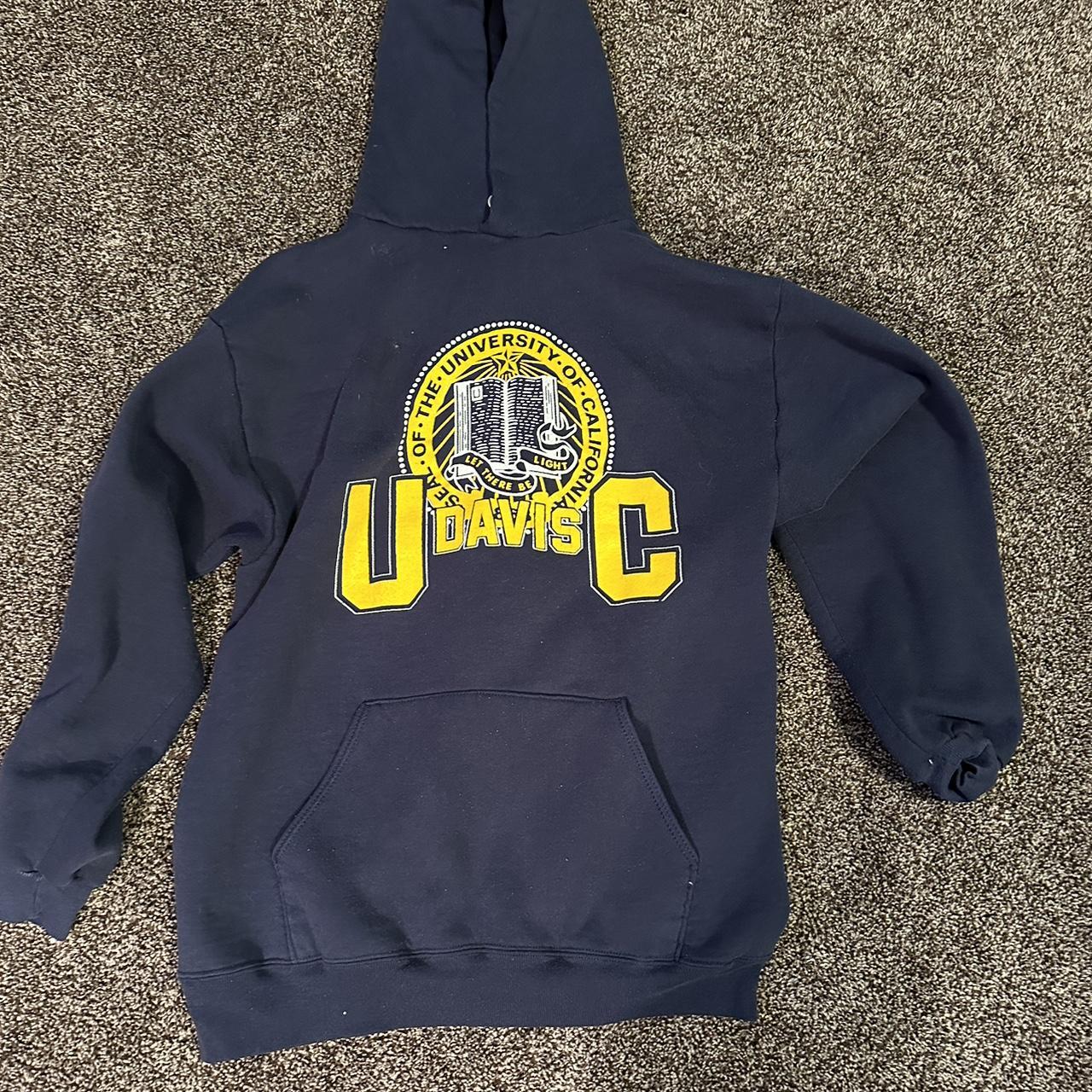 Vintage UC Davis Hoodie Size M - Depop