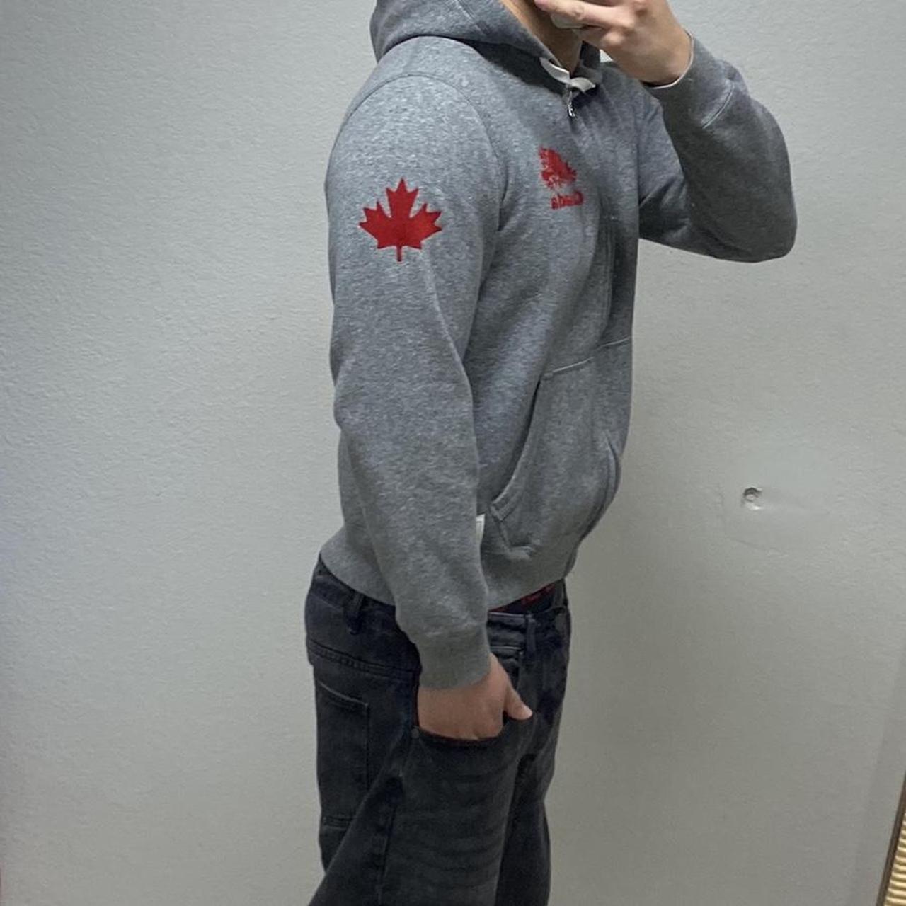 ROOTS IS CANADA ZIP UP 🔥 Great for this fall! Size... - Depop