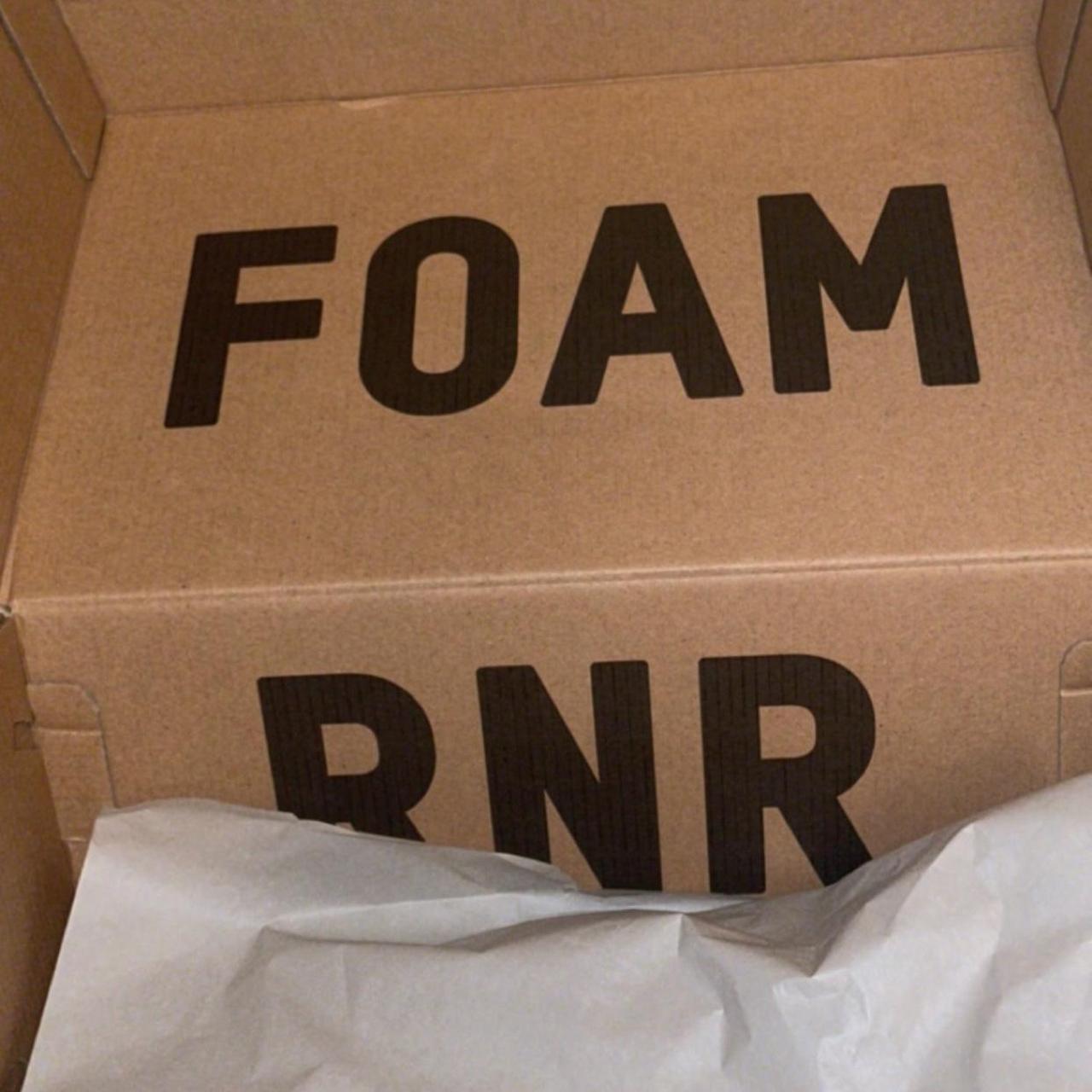 YZY FOAM RNNR SIZE 9 ONYX USED W BOX DM - Depop