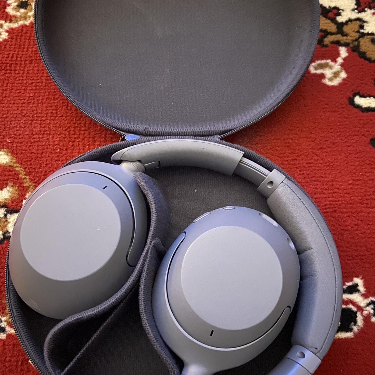 grey sony headphones great condition - Depop