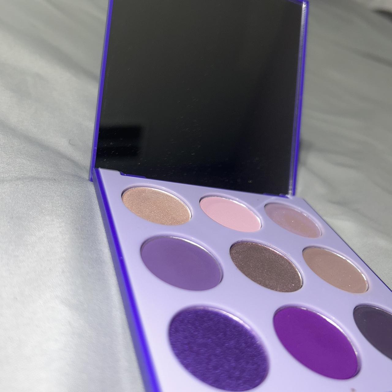 9L lavendaze morphe palette, lightly used, no box - Depop